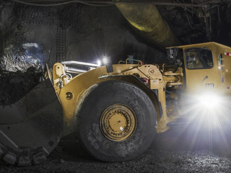 Cat | R1700 | Caterpillar