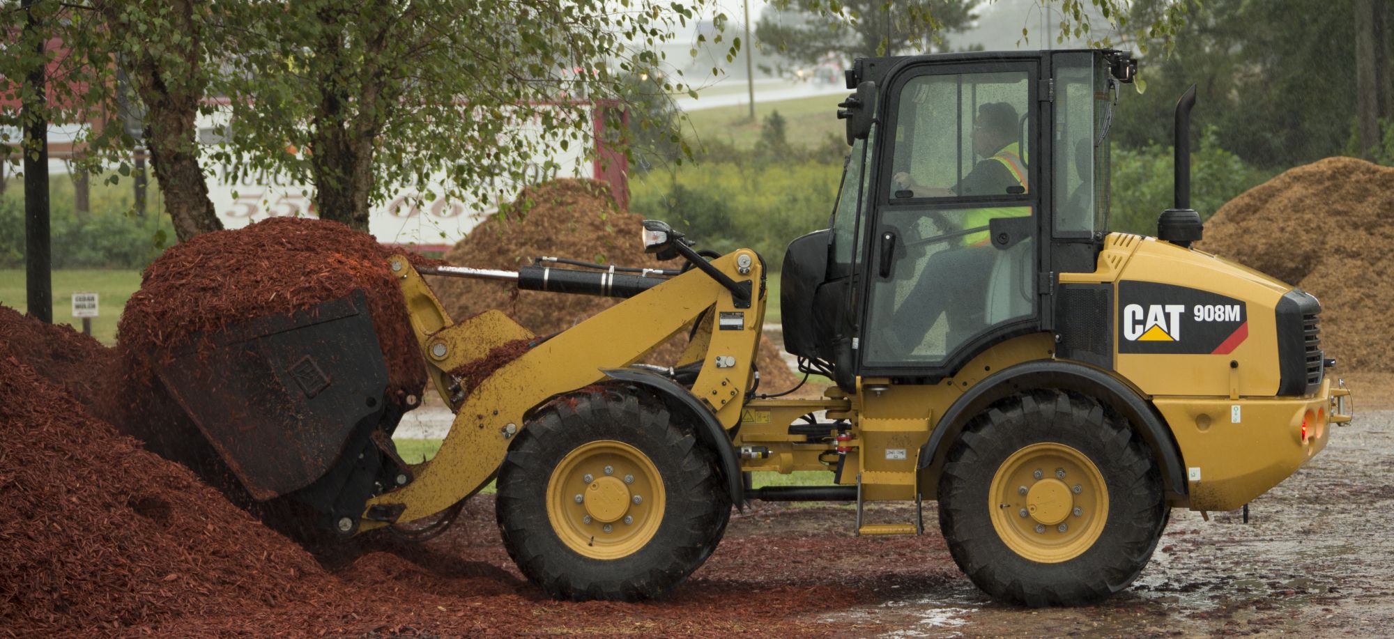 Cat | 908M | Caterpillar