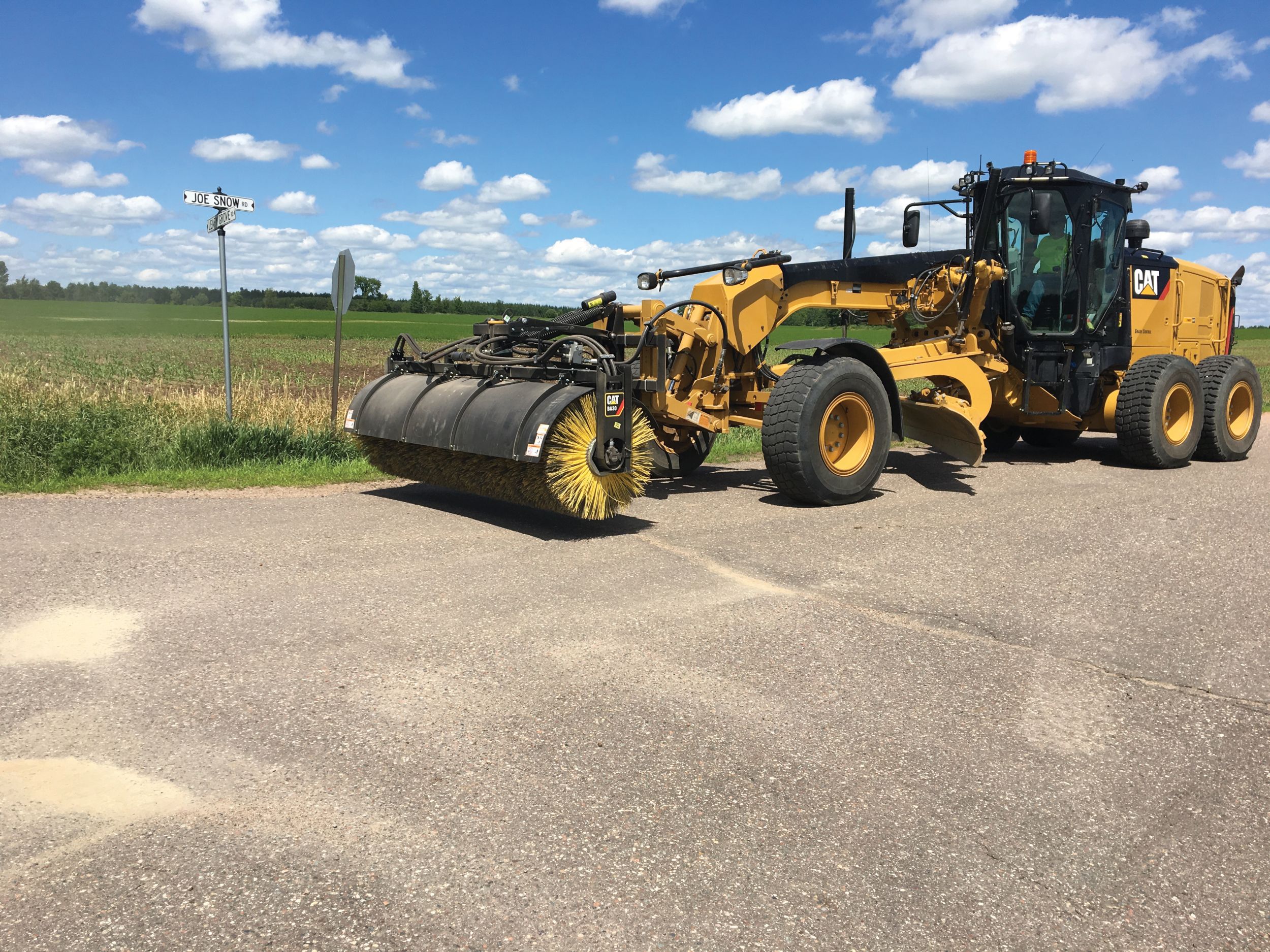 Motor Grader Attachments | Cat | Caterpillar Motor Grader Attachments | Cat | Caterpillar