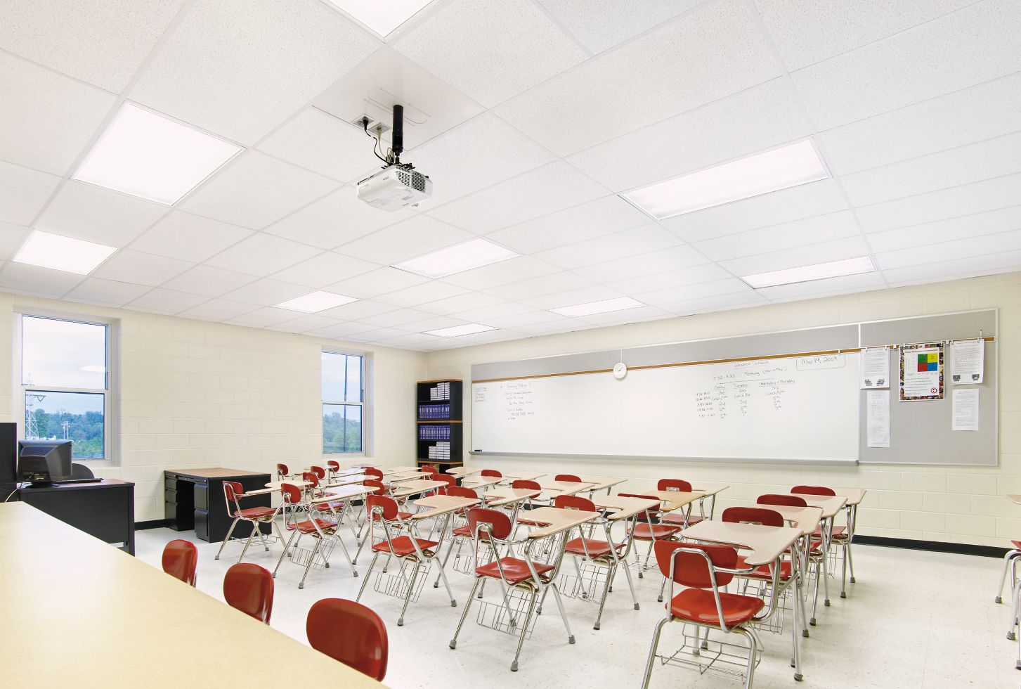 University High School | Armstrong Ceiling Solutions – Commercial