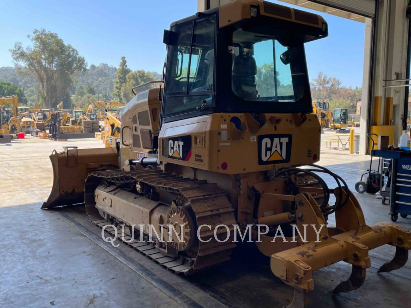 Used Medium Dozers | Quinn Company