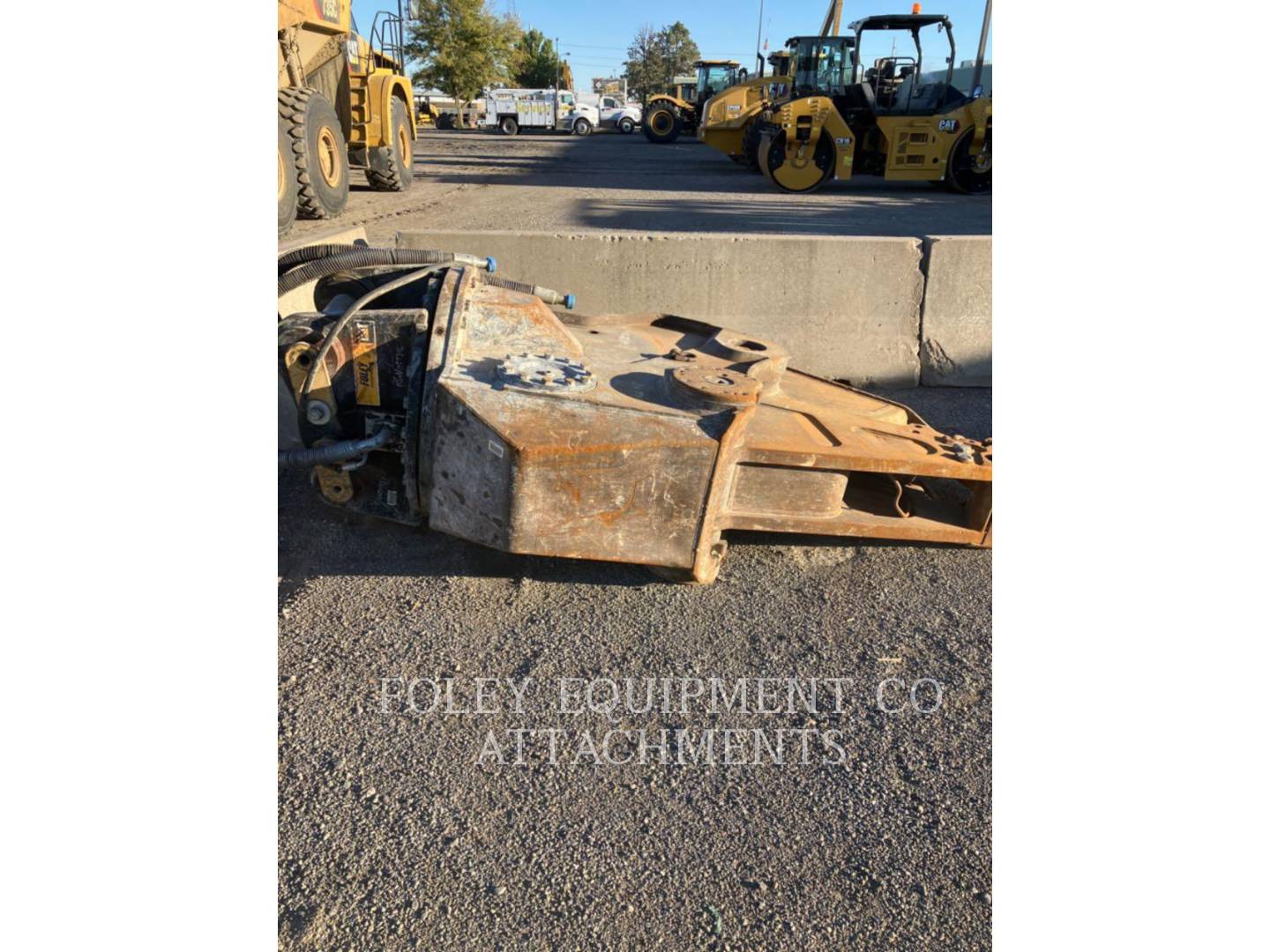 Track Excavators | Cat MPMP332 | RGN01935