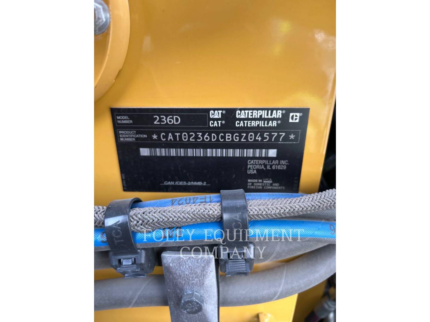 Skid Steer Loaders | Cat 236DSTD1CA