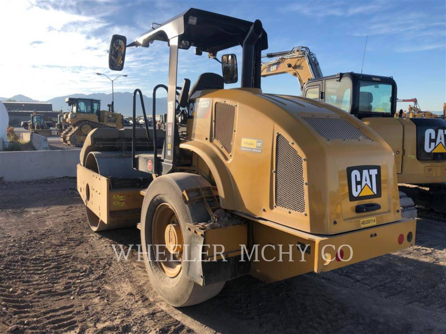 Used Cat® Compactors & Rollers For Sale in Utah | Wheeler Machinery