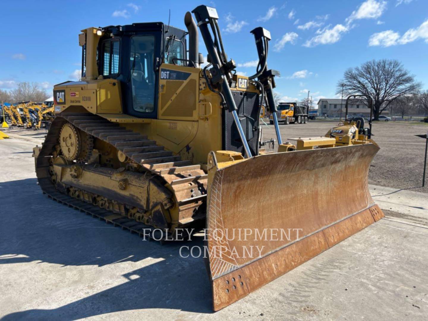 Track Type Tractors | Cat D6TXWVPA | SGN0669