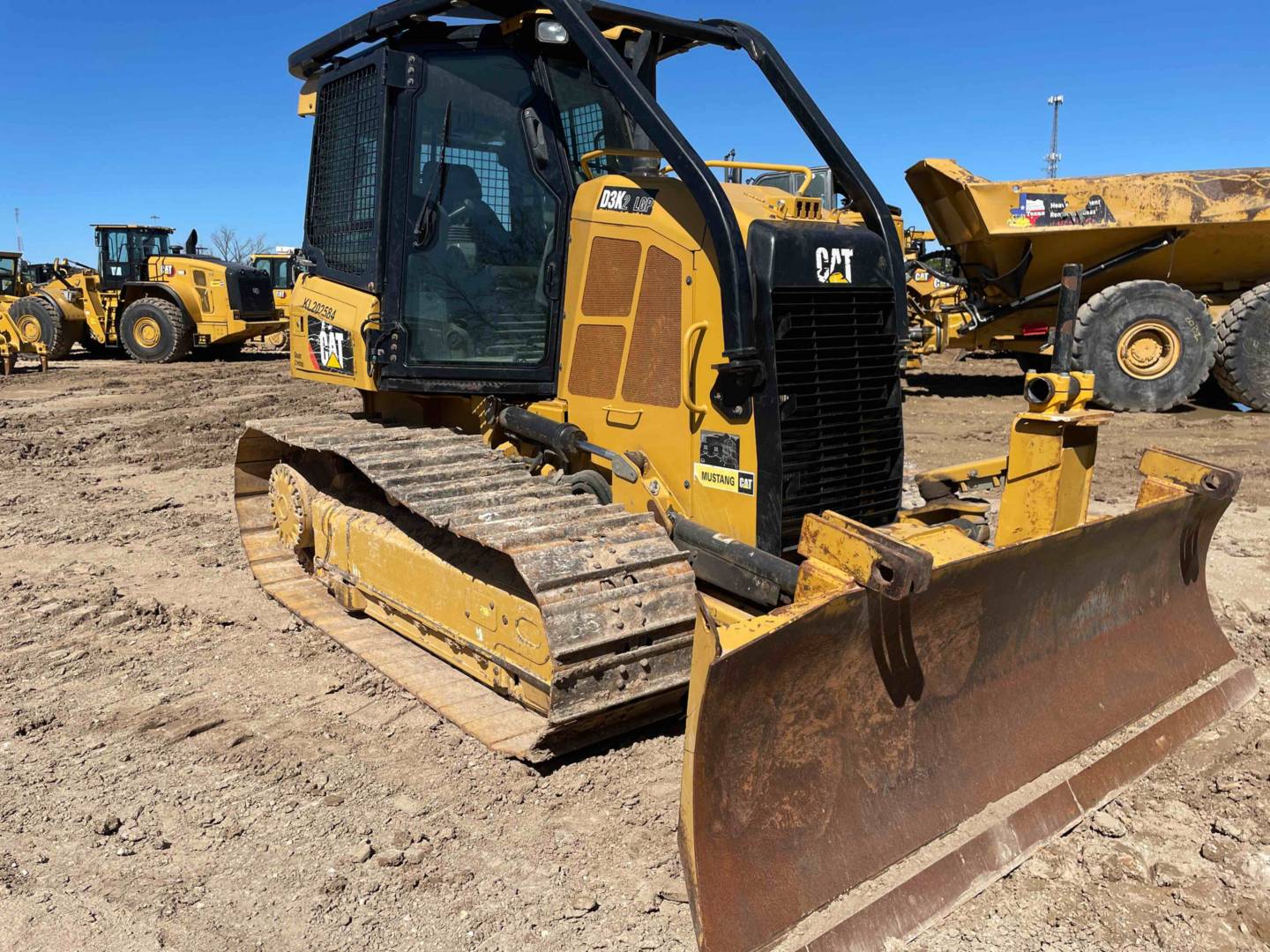 HOLT CAT - Used Equipment Listings - TRACK TYPE TRACTORS - 2017 - CAT ...