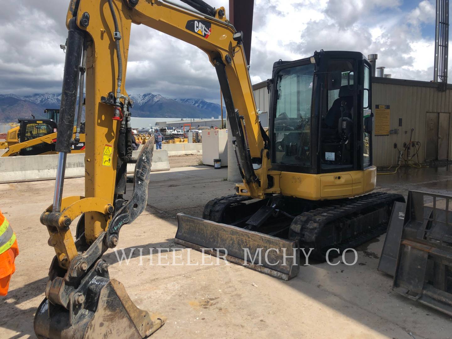 Used Excavators & Mini Excavators For Sale in Utah | Wheeler CAT