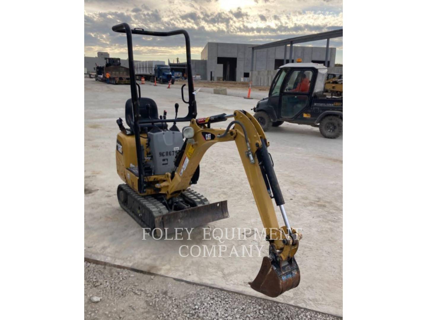 Track Excavators | Cat 300.9DSO