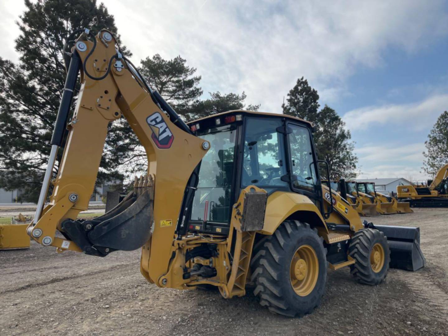 2023 Cat 420XE | Tractor & Equipment Co.