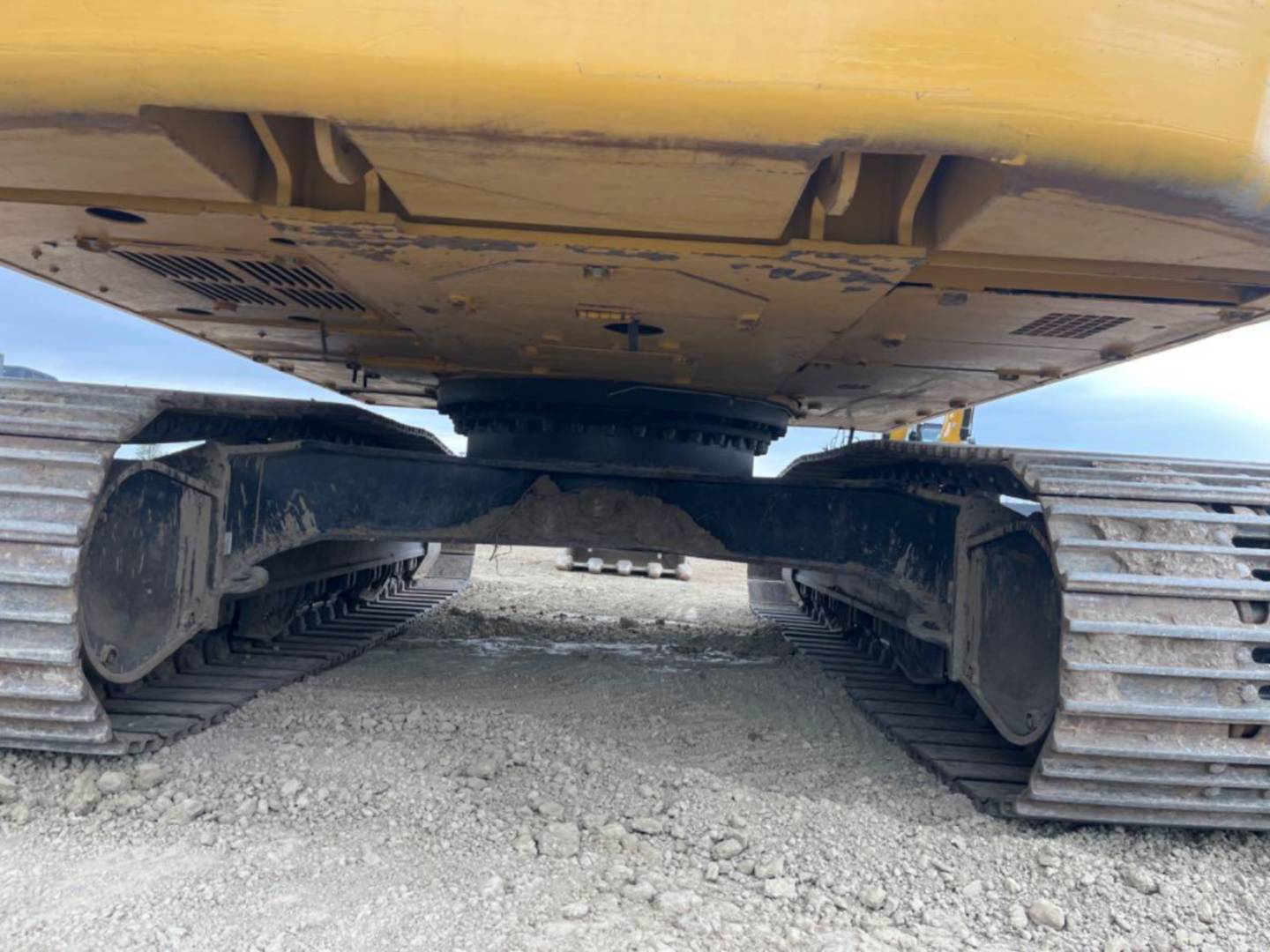 2019 Cat 326F L | N C Machinery