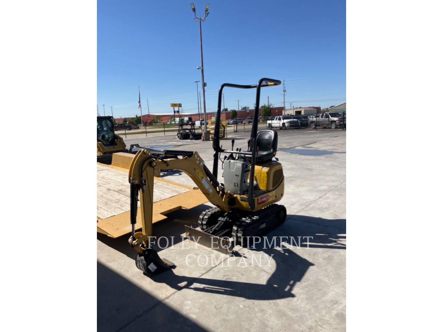 Track Excavators | Cat 300.9DSO