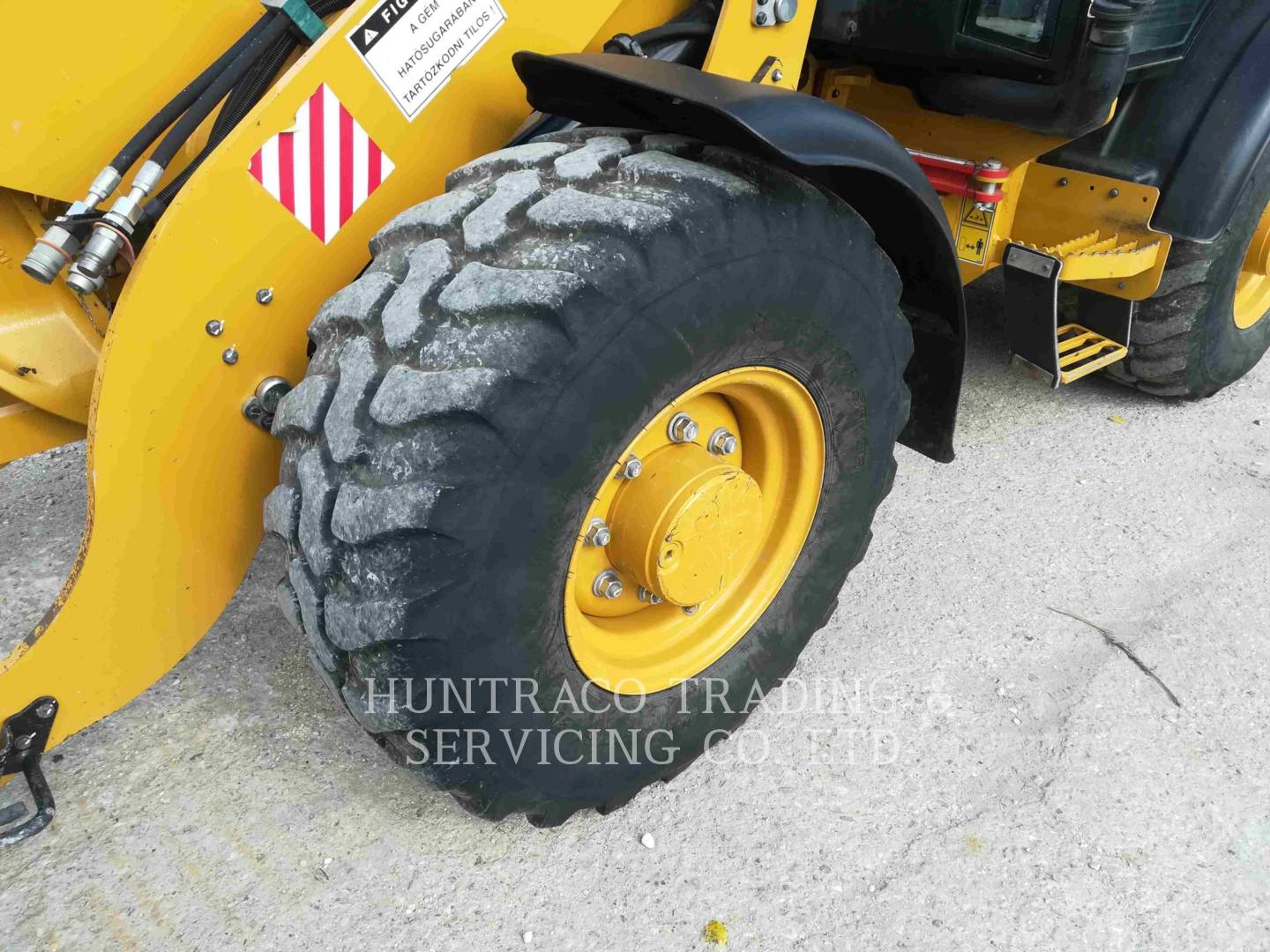 CAT 906M / WHEEL LOADERS / GUMIKEREKES HOMLOKRAKODÓK / HUNTRACO ZRT.