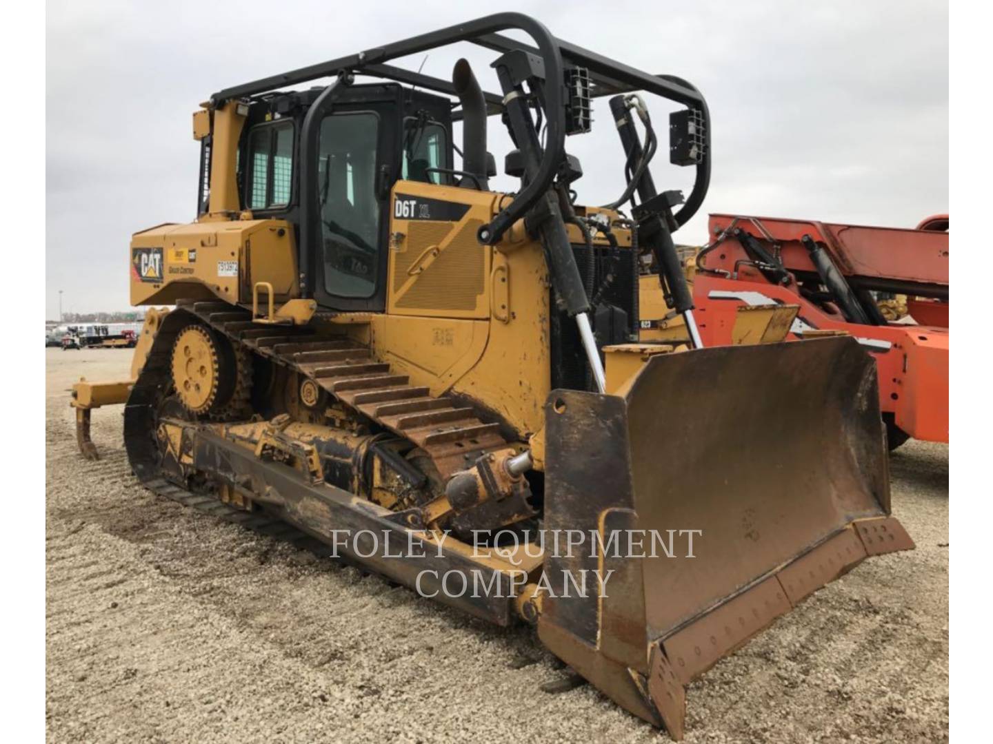 Track Type Tractors | Cat D6TXLSUA