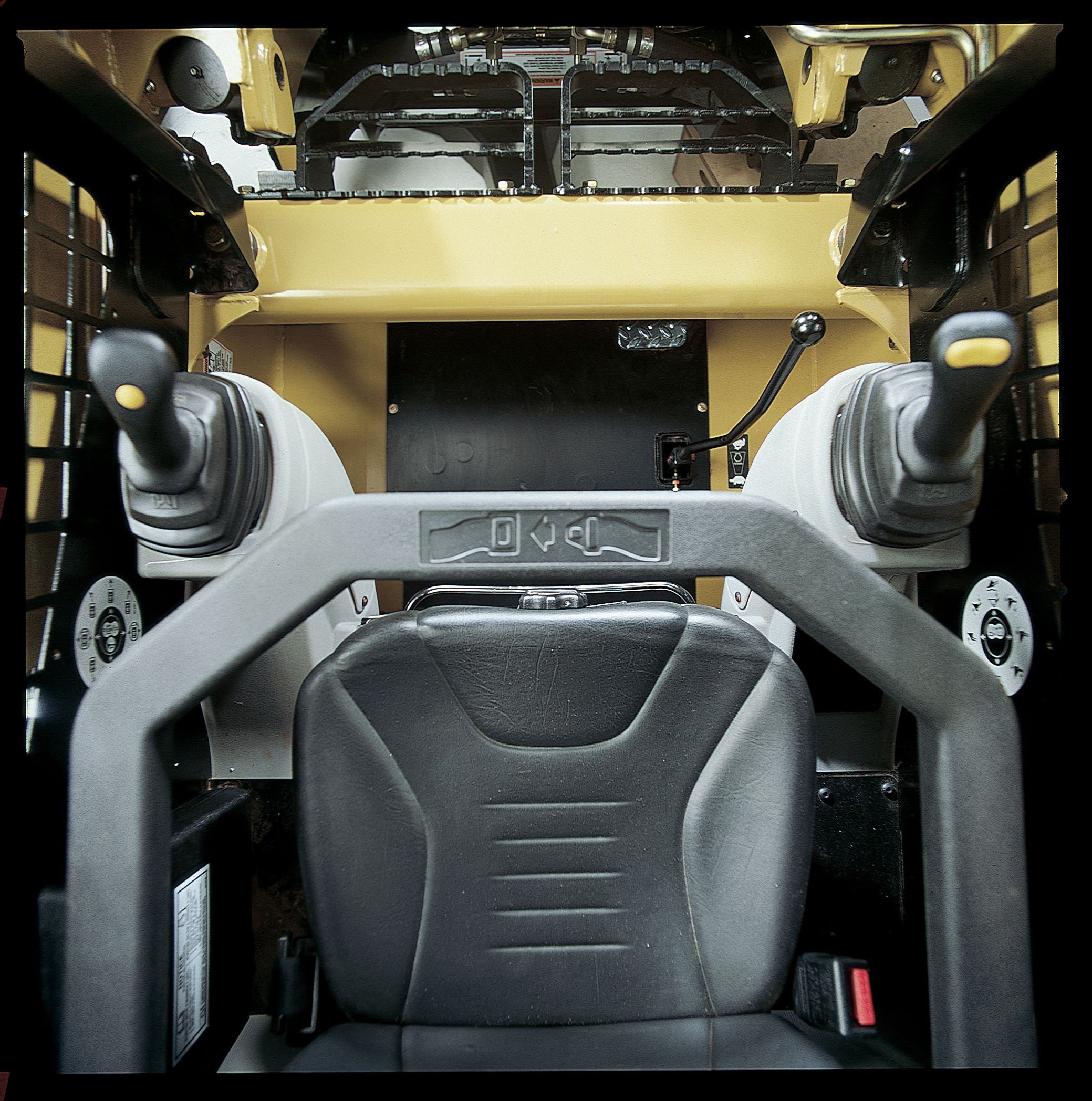 Cat 236 Skid Steer Loaders | Caterpillar