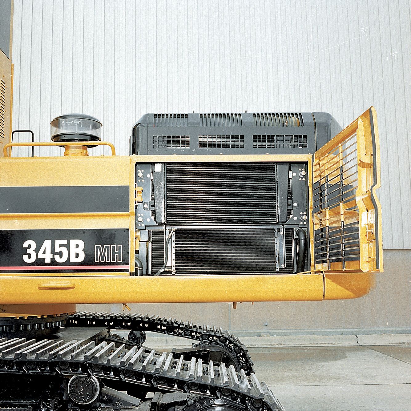 Cat 345B MH Series II Track Material Handlers | Caterpillar
