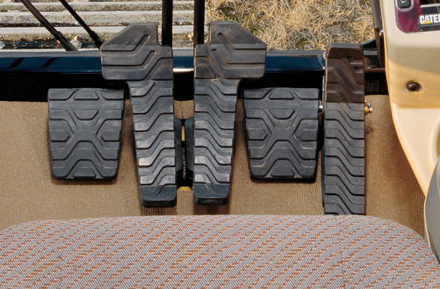 Cat 325B L Medium Excavators | Caterpillar