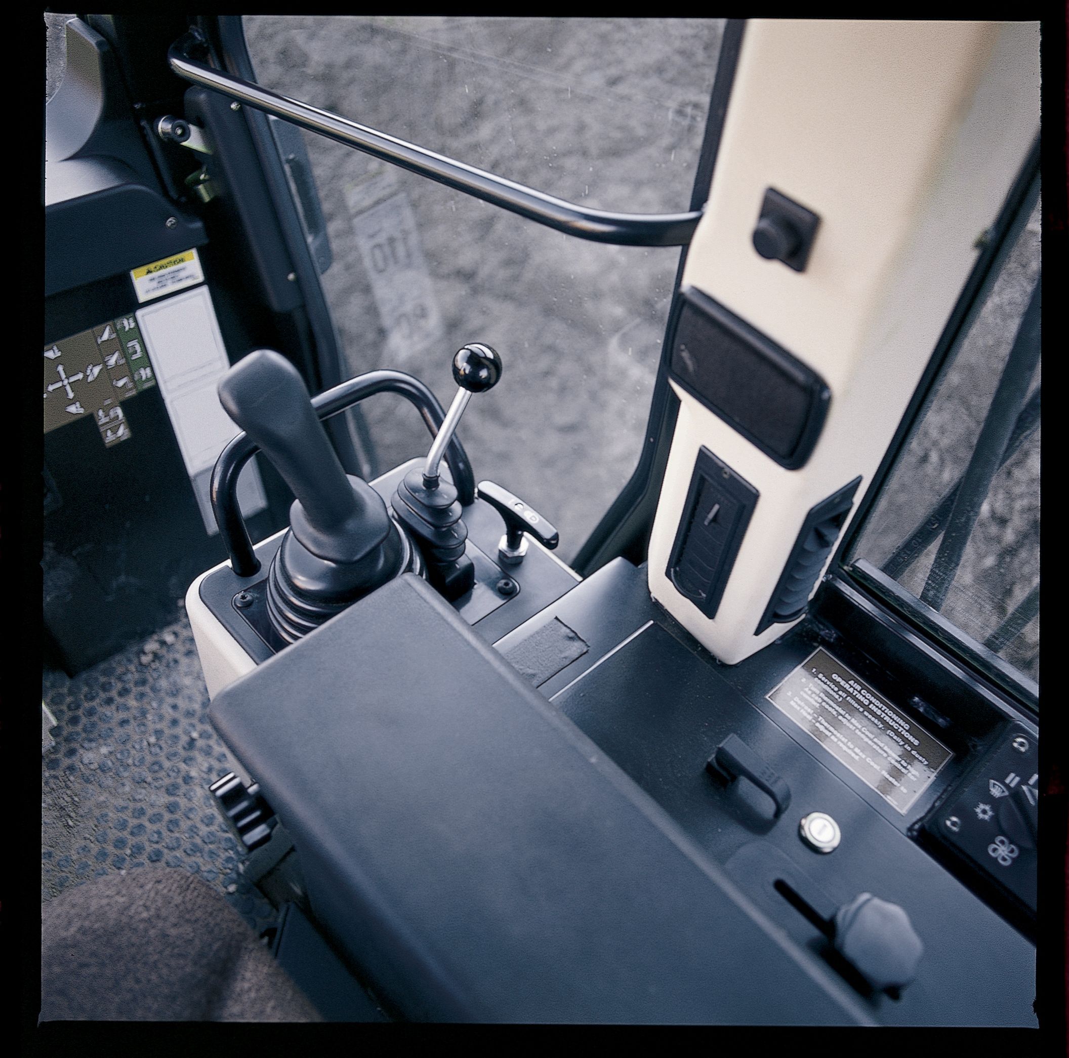 Cat 953C Track Loaders | Caterpillar