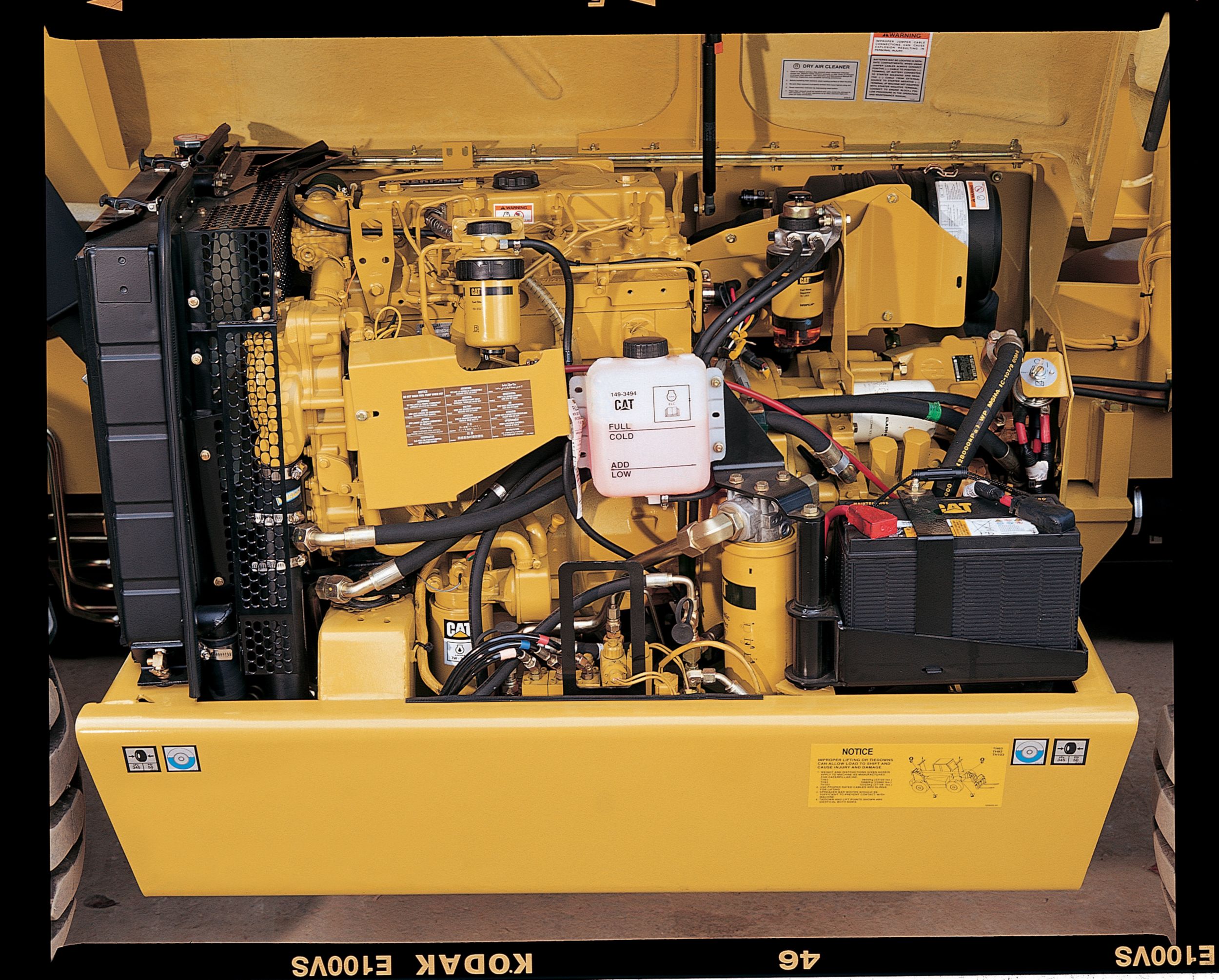 Cat TH83 Telehandlers | Caterpillar