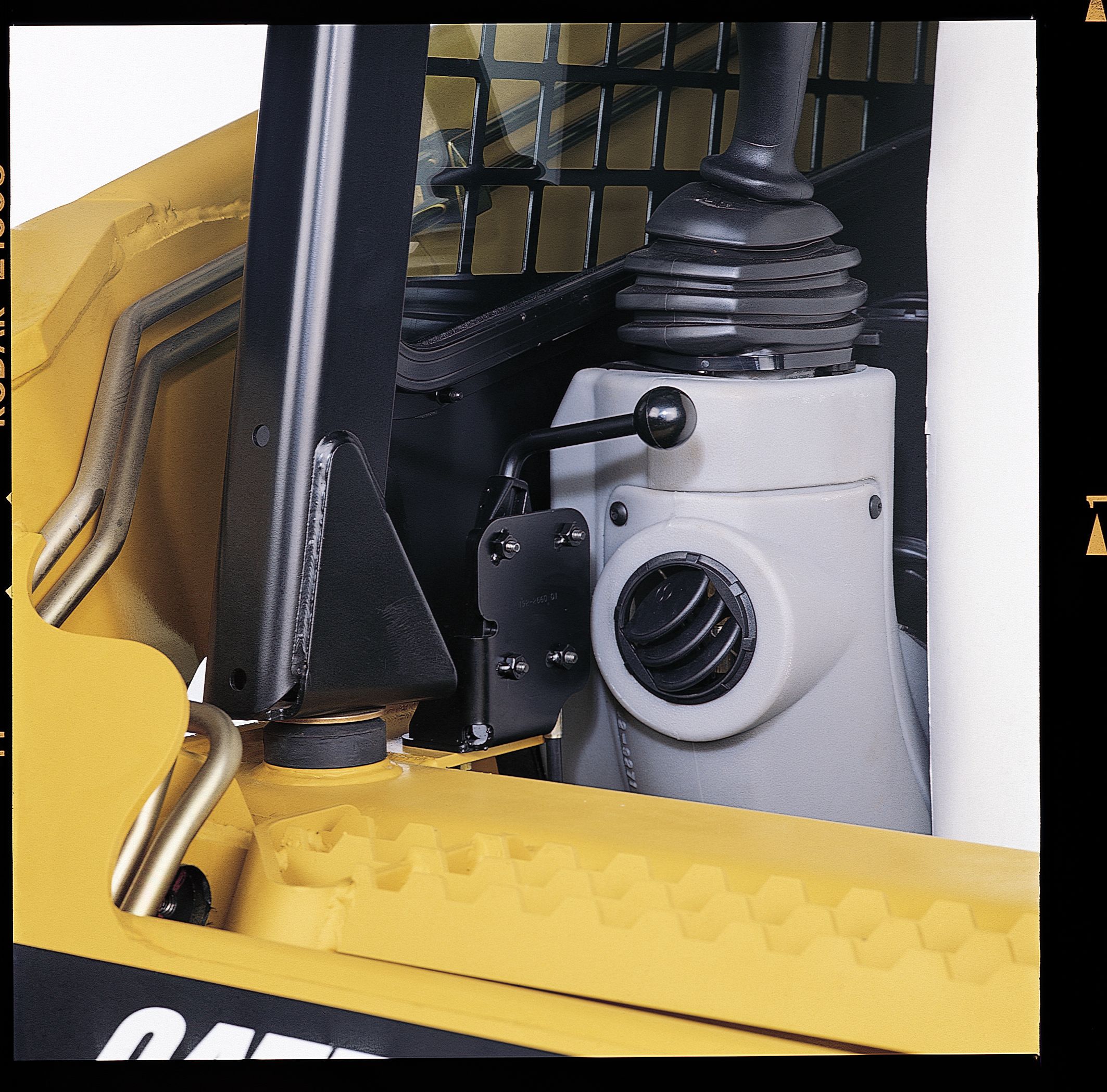 Cat 262 Skid Steer Loaders | Caterpillar