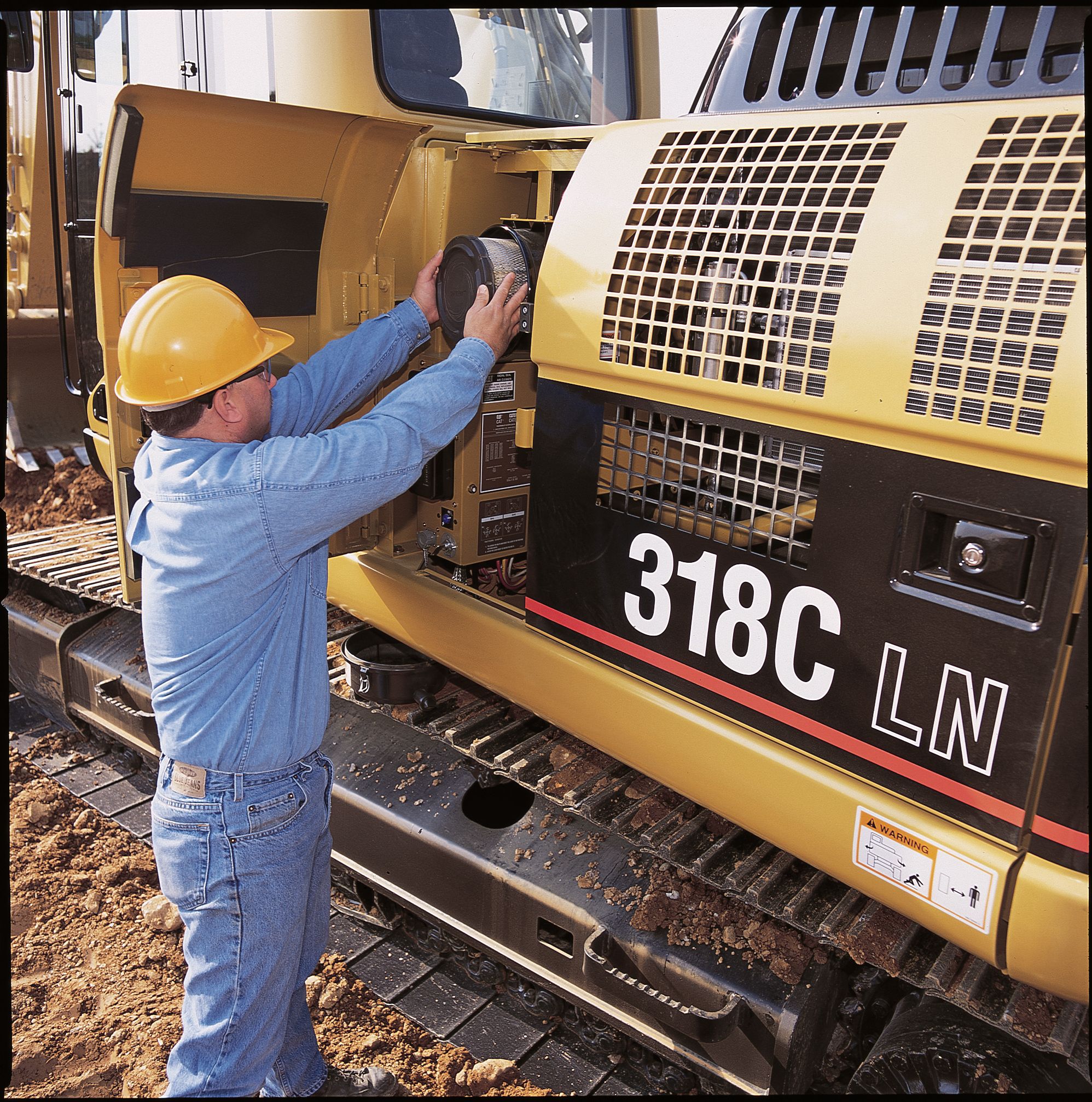 Cat 318C L Small Excavators | Caterpillar