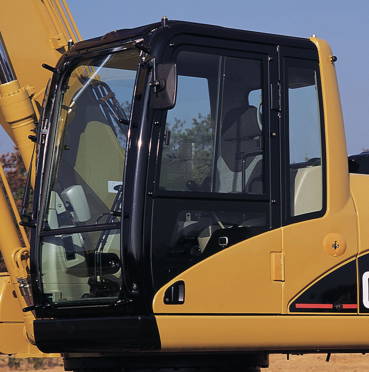 Cat 318C L Small Excavators | Caterpillar