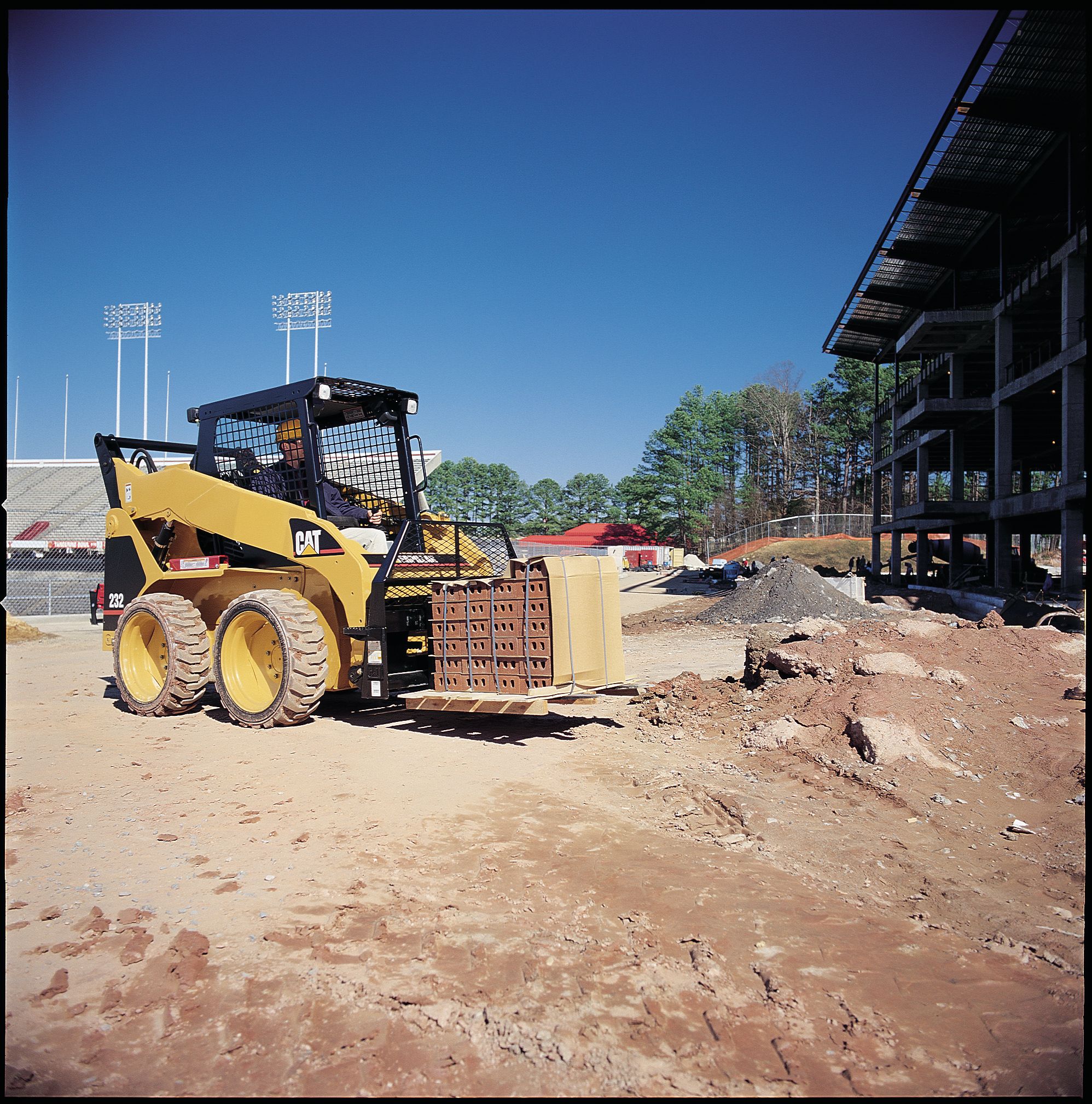 Cat 232 Skid Steer Loaders | Caterpillar