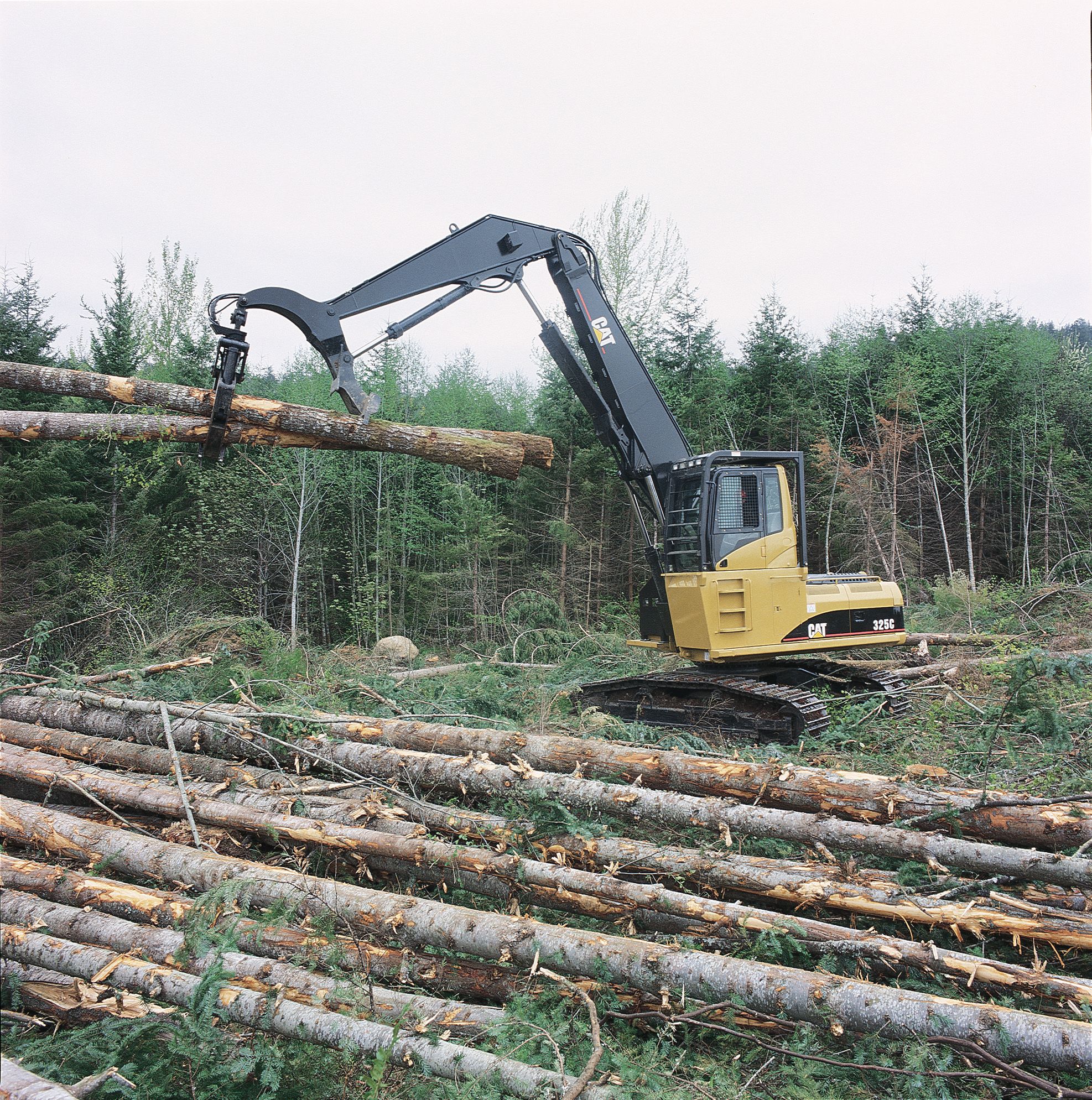 Cat 325C FM Forest Machines | Caterpillar