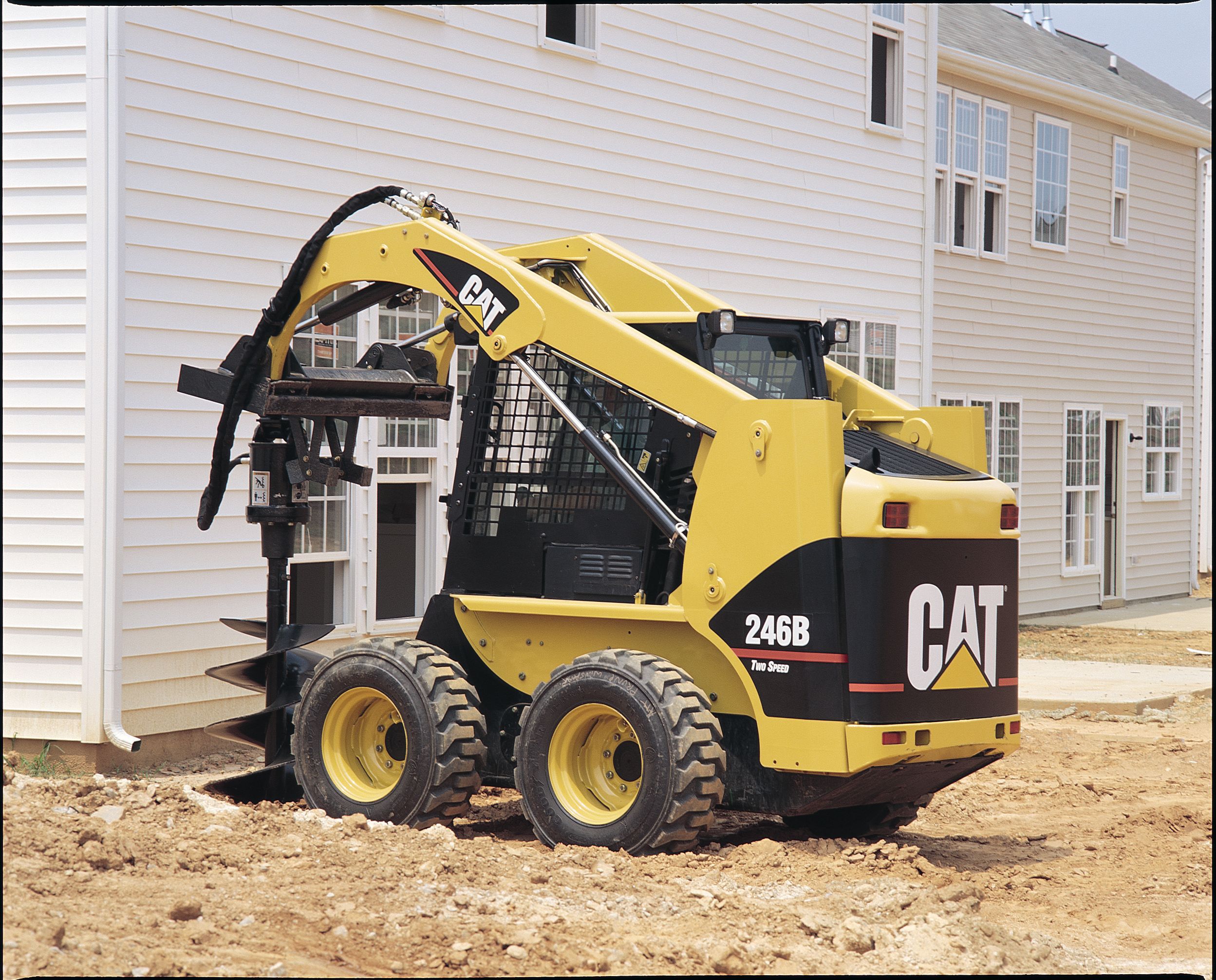Cat 246B Skid Steer Loaders | Caterpillar