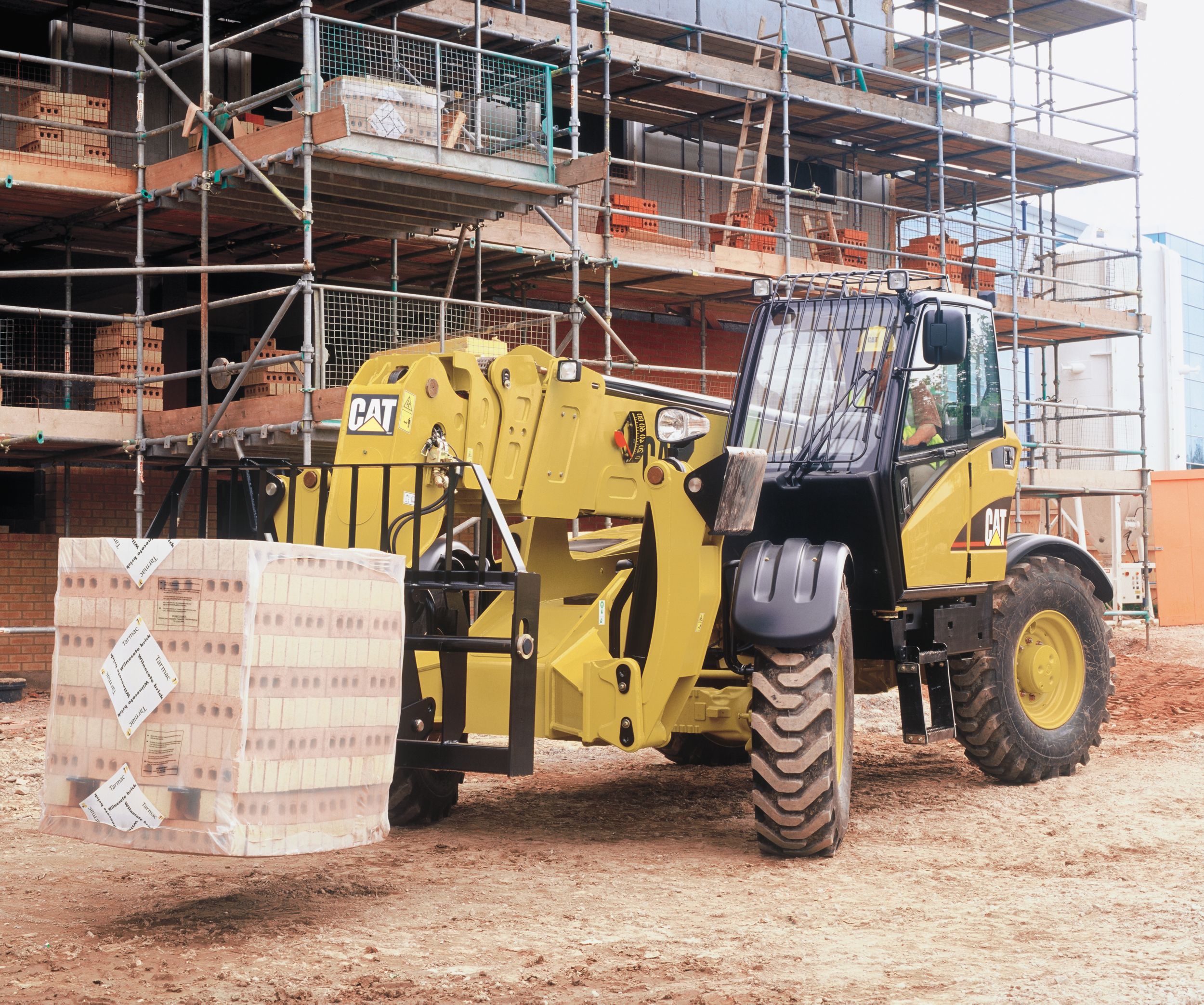 Cat TH580B Telehandlers | Caterpillar