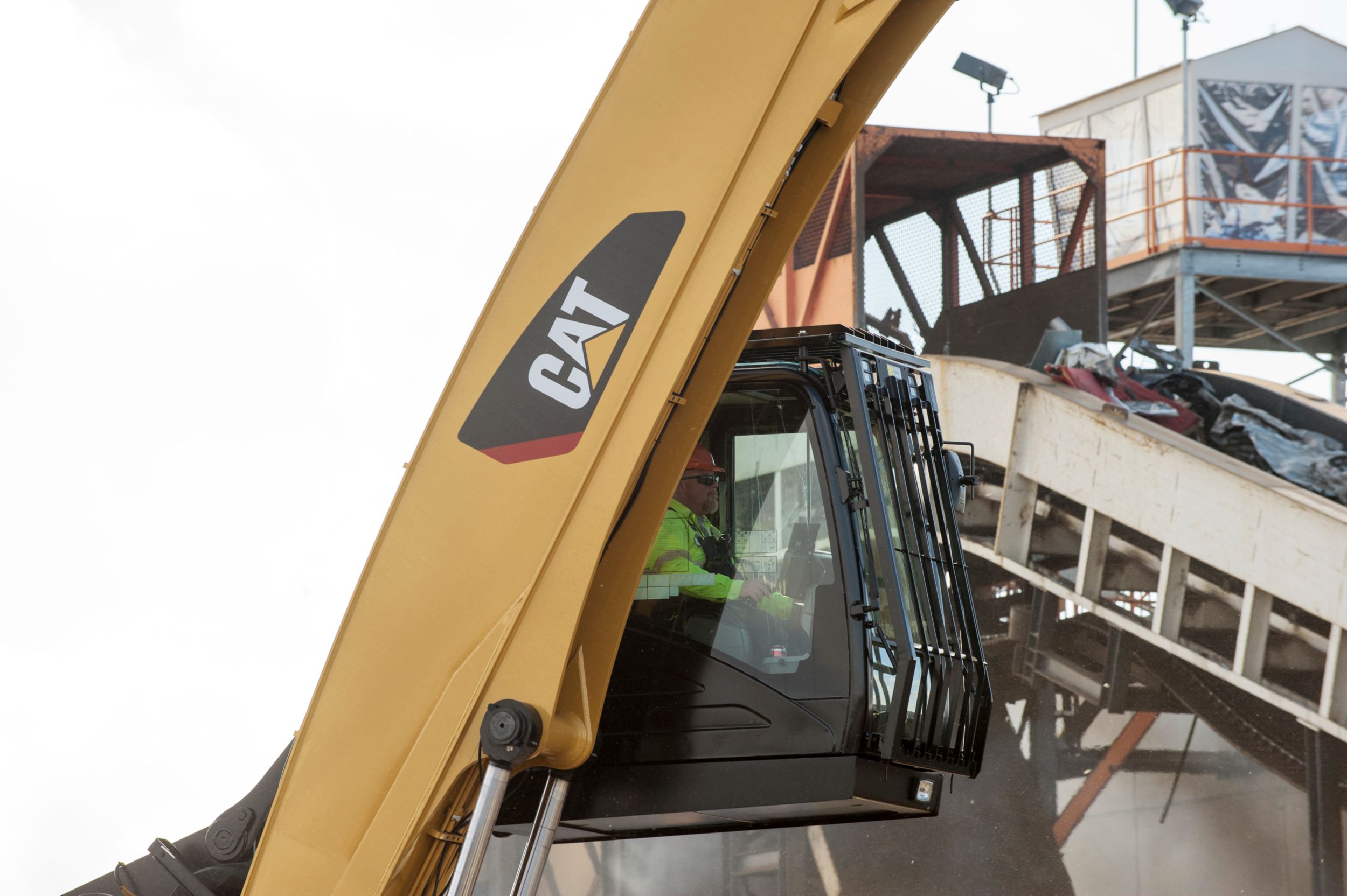 Cat MH3037 Wheel Material Handlers | Caterpillar