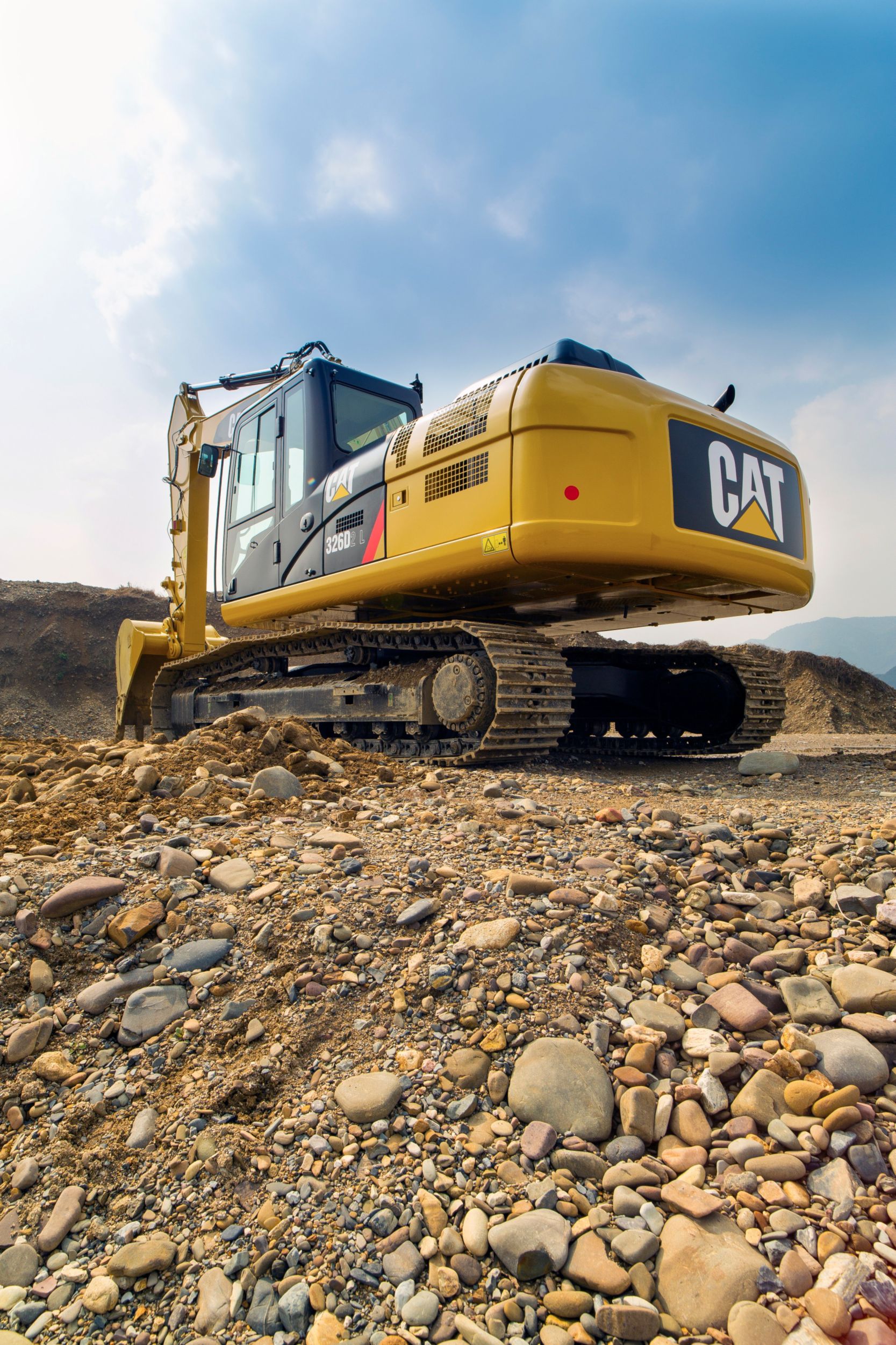 Cat 326D2 L Medium Excavators | Caterpillar
