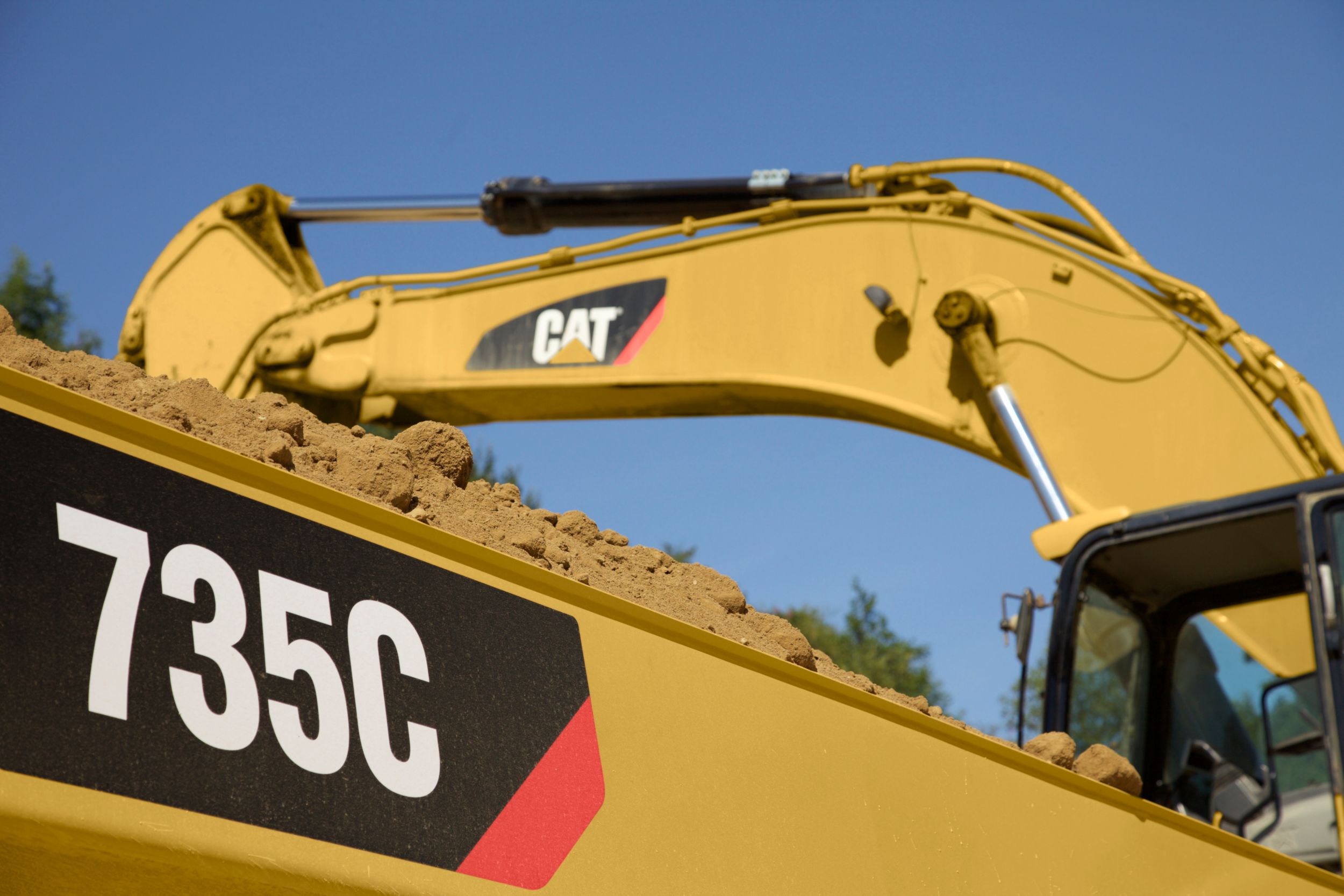 Cat 735C | Caterpillar