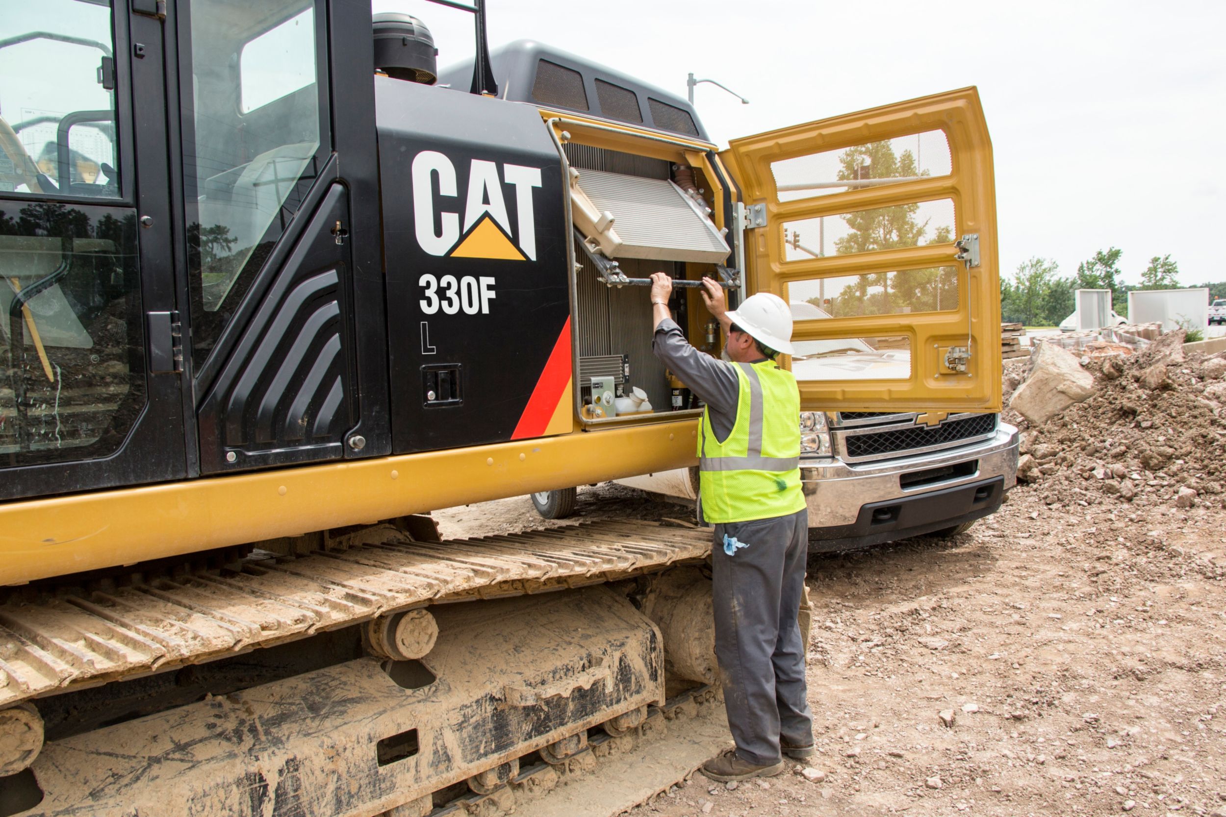 Cat 330F Medium Excavators | Caterpillar
