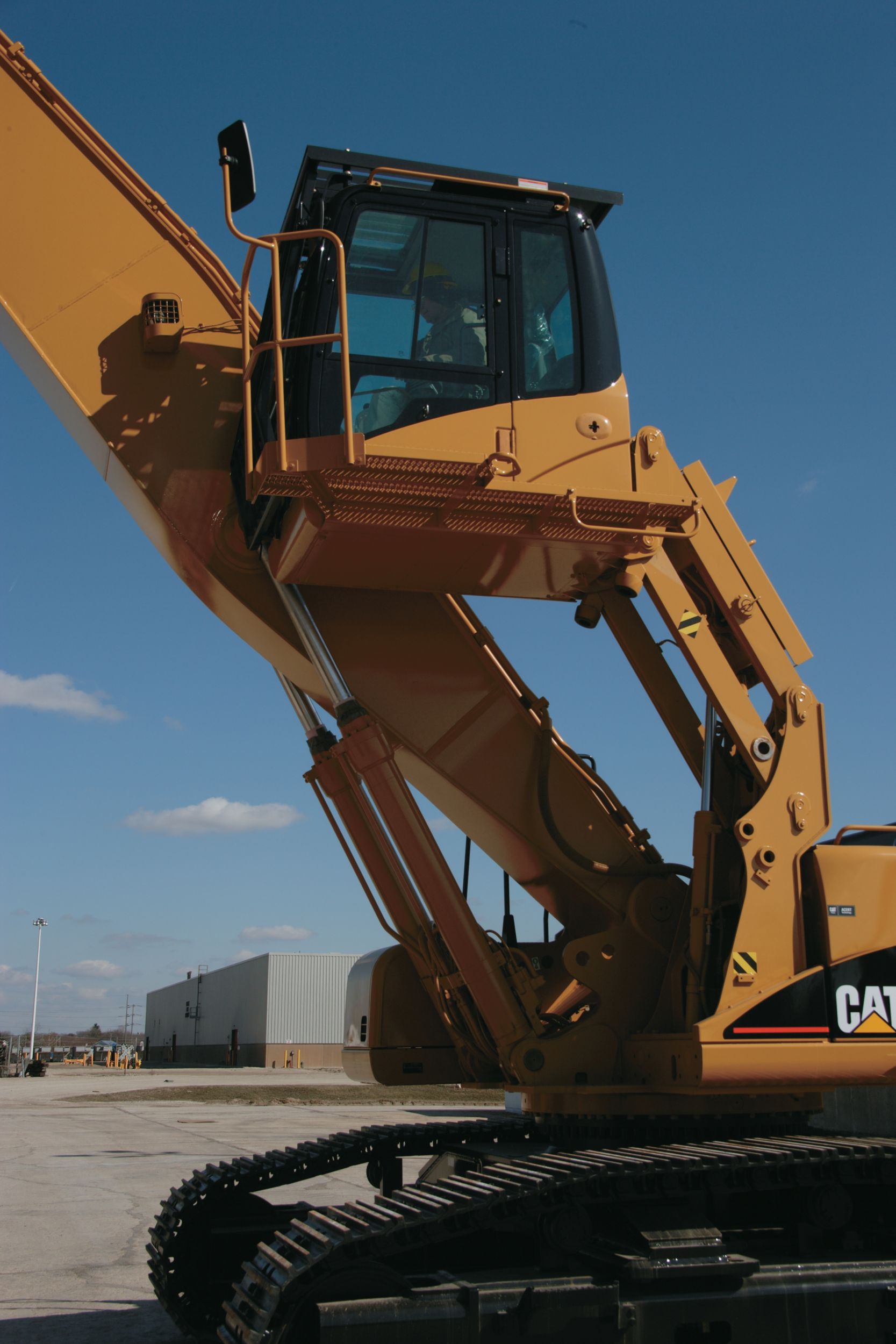 Cat 345C MH Track Material Handlers | Caterpillar