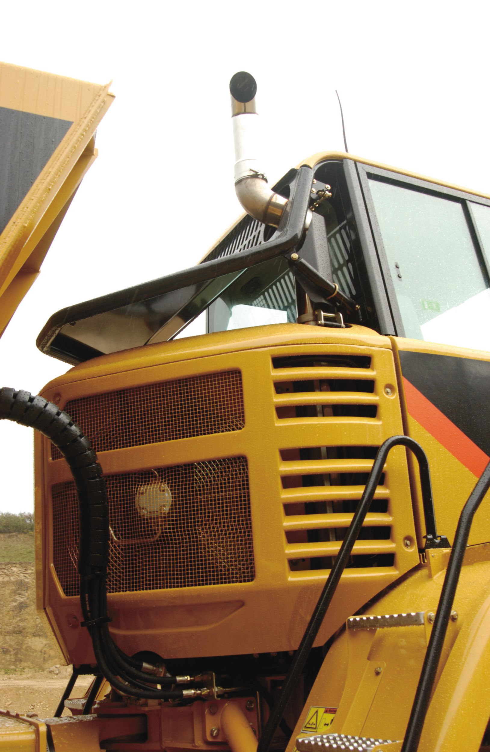 Cat 725 Three Axle Articulated Trucks | Caterpillar