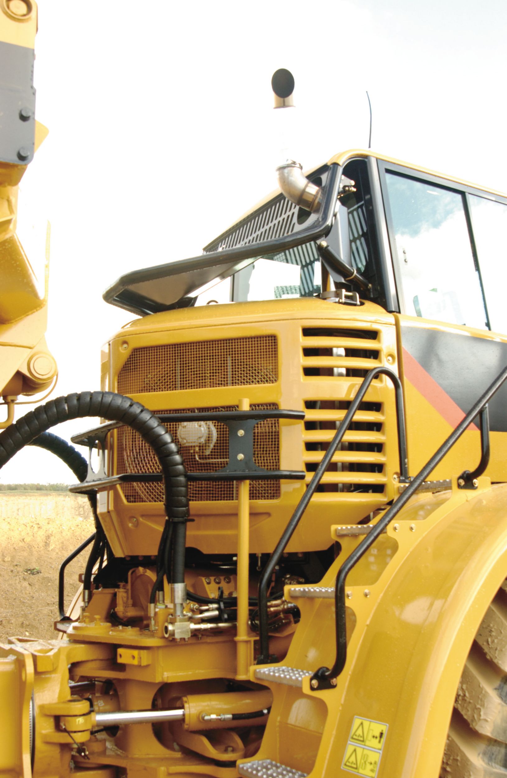 Cat 740 Ejector Three Axle Articulated Trucks | Caterpillar