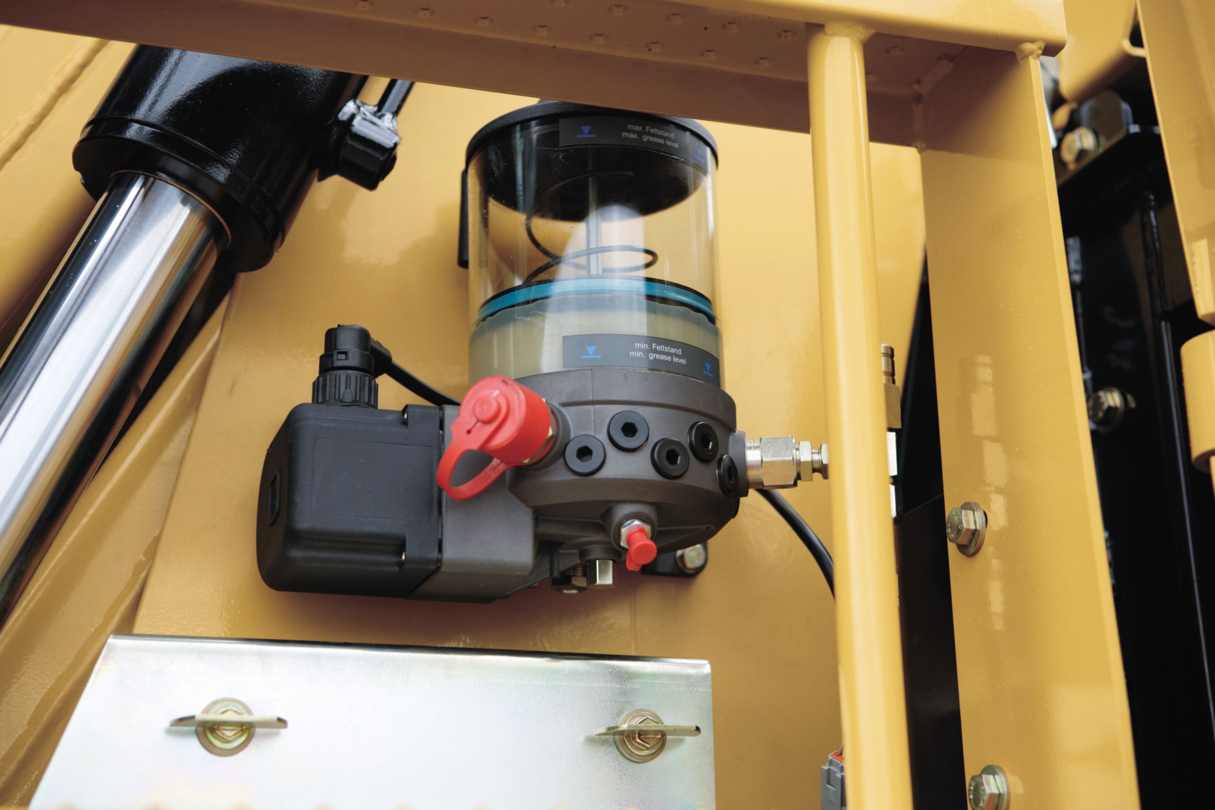 Cat M322D MH Wheel Material Handlers | Caterpillar