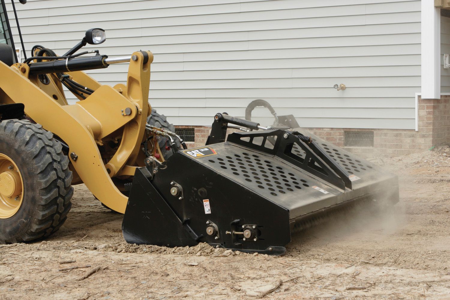 Cat 906H2 Compact Wheel Loaders | Caterpillar