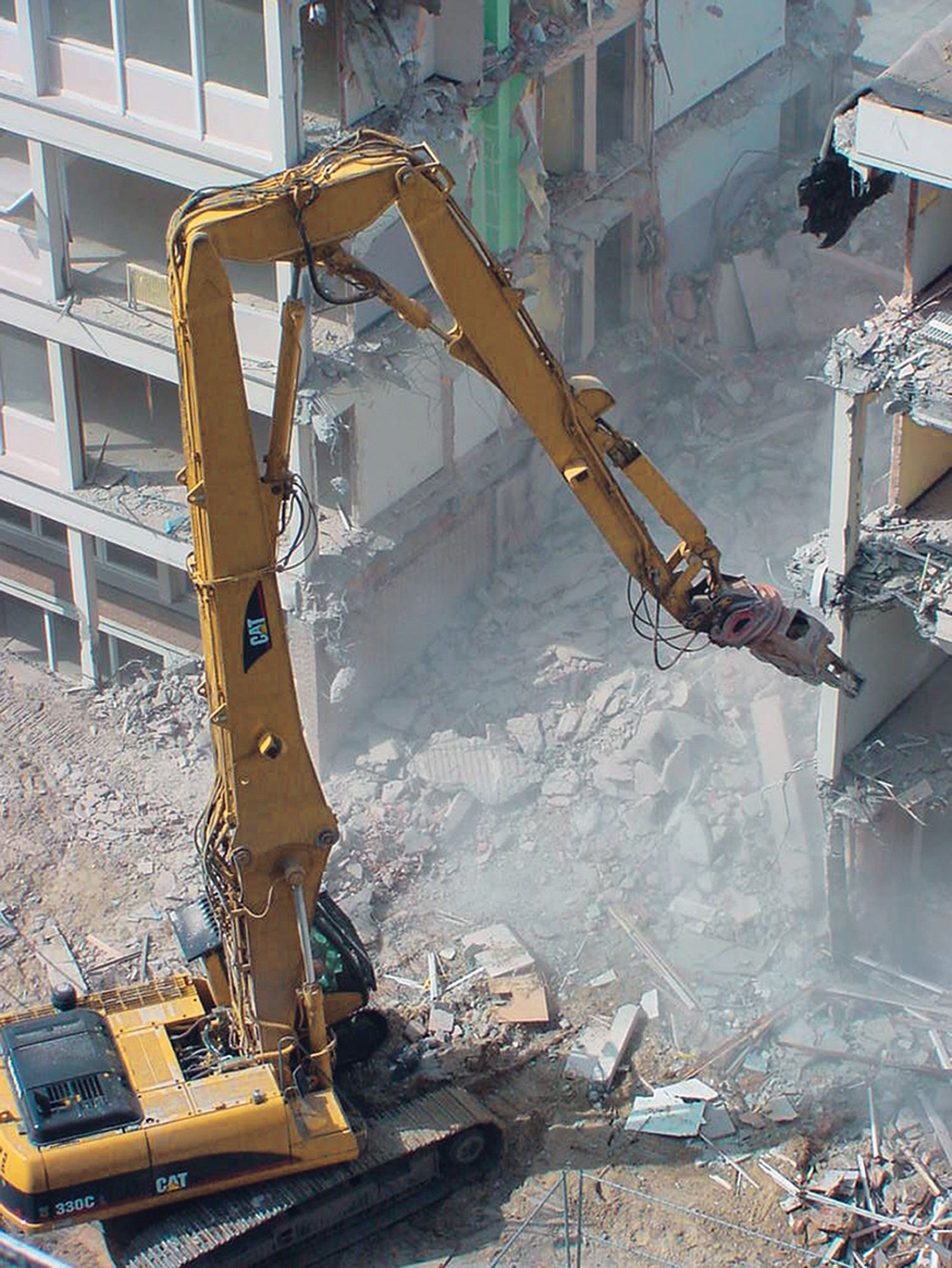 Cat | 385C Ultra High Demolition (UHD) Hydraulic Excavator | Caterpillar