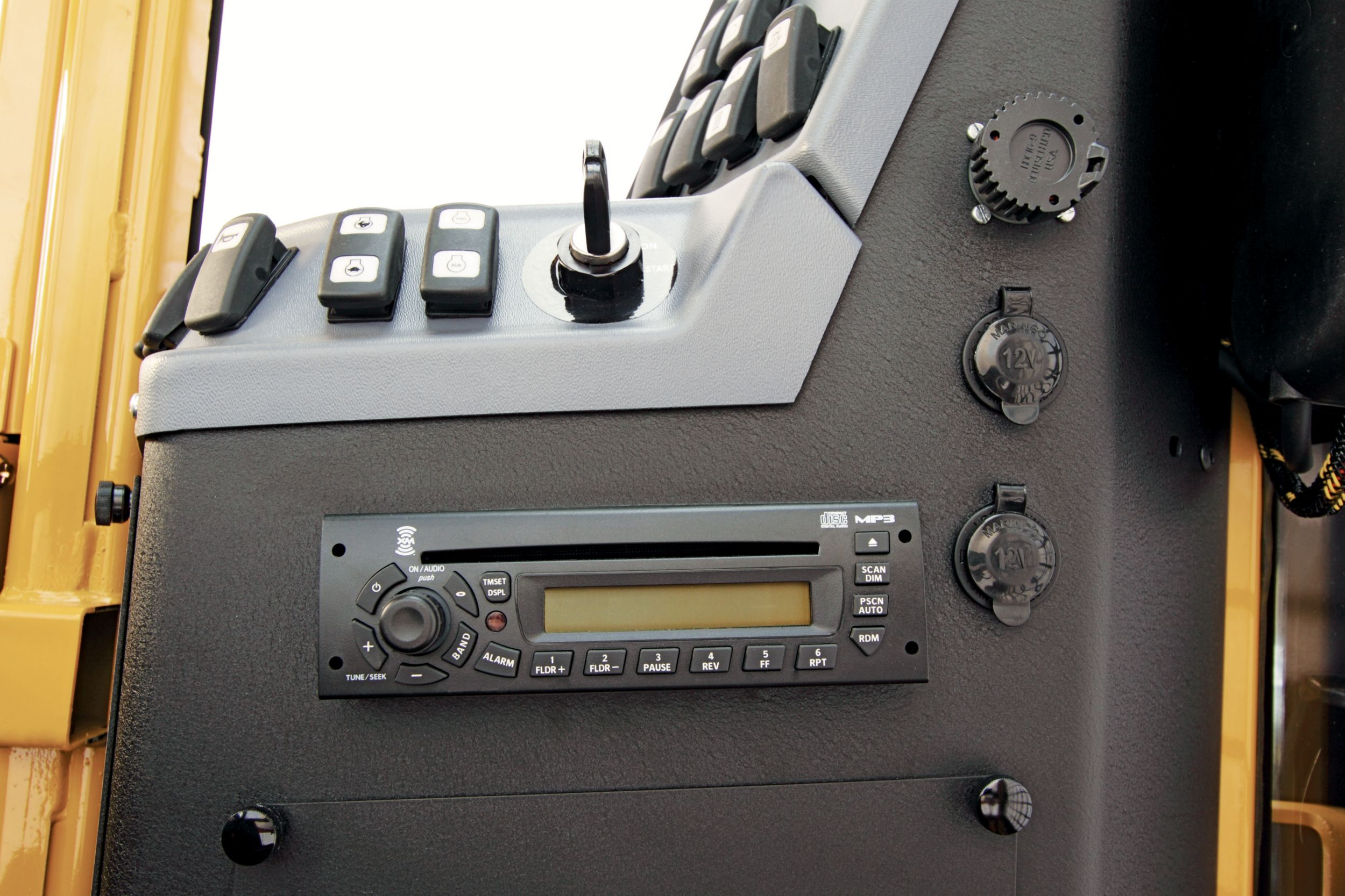 Cat 529 Trailer Mount Knuckleboom Loaders | Caterpillar