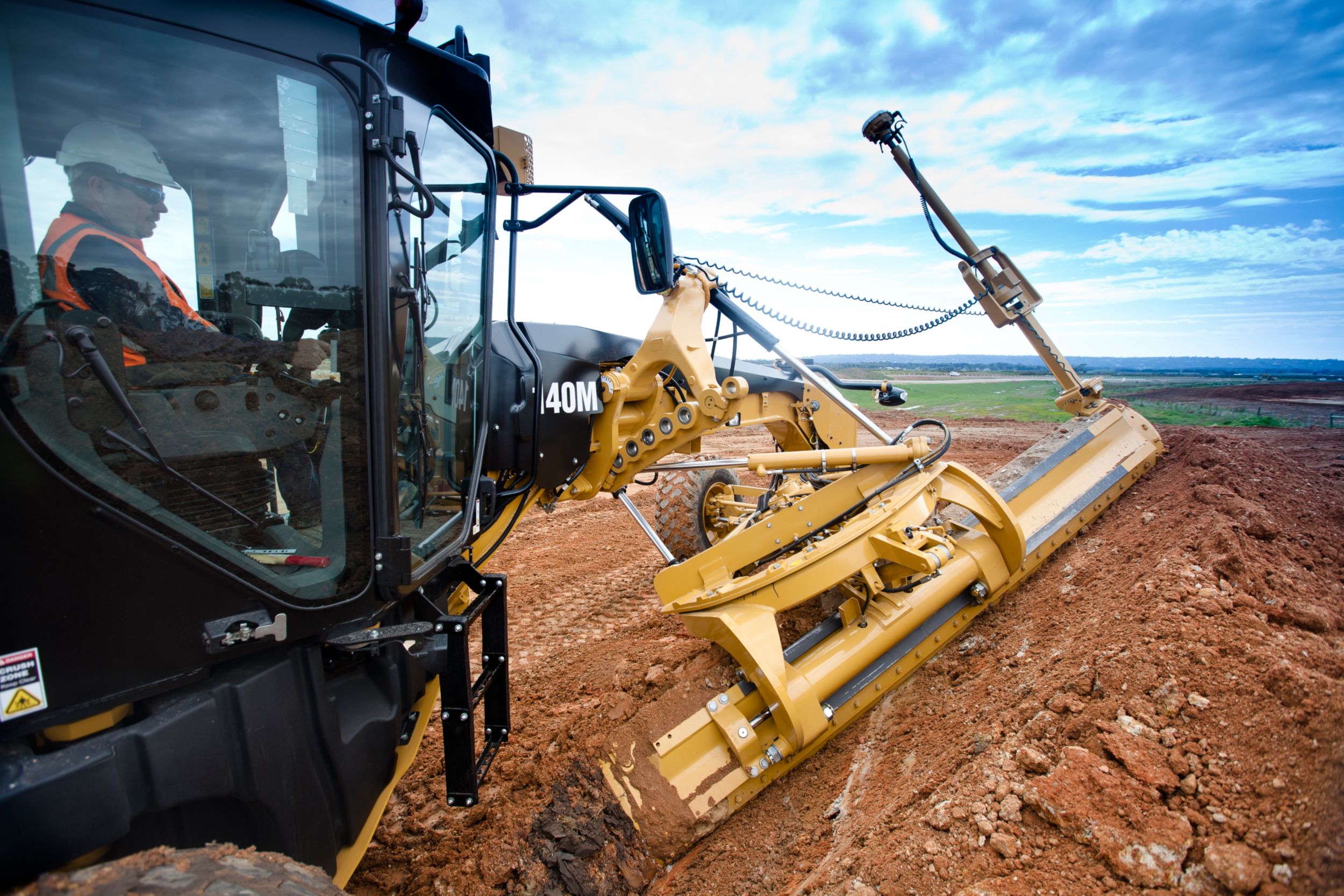 Cat 160M | Caterpillar