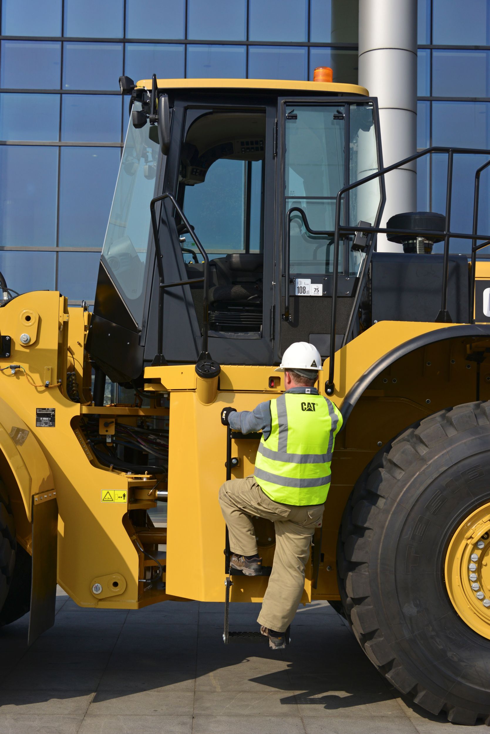 Cat 980H Medium Wheel Loaders | Caterpillar