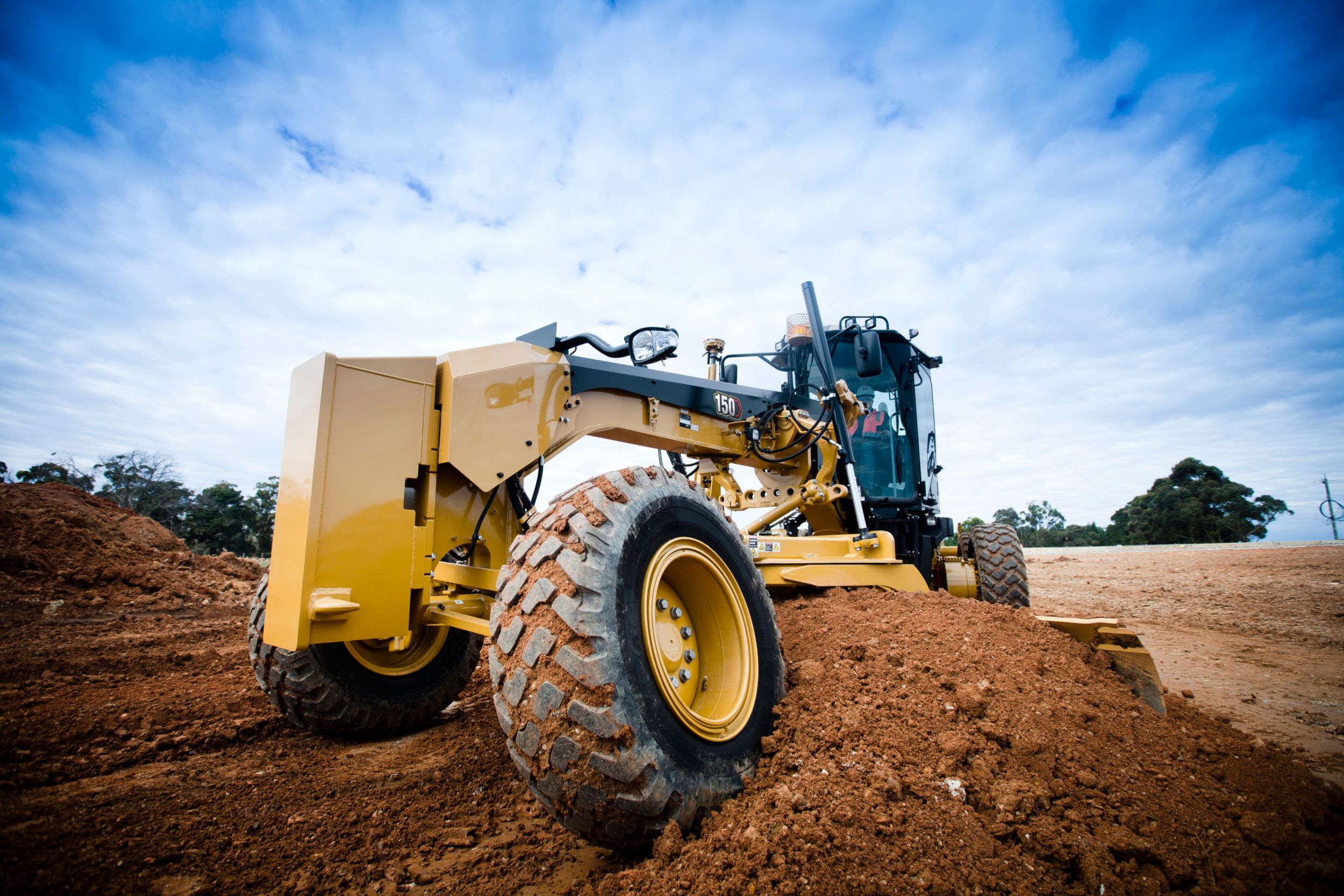 Cat 140M AWD M Series Motor Graders | Caterpillar