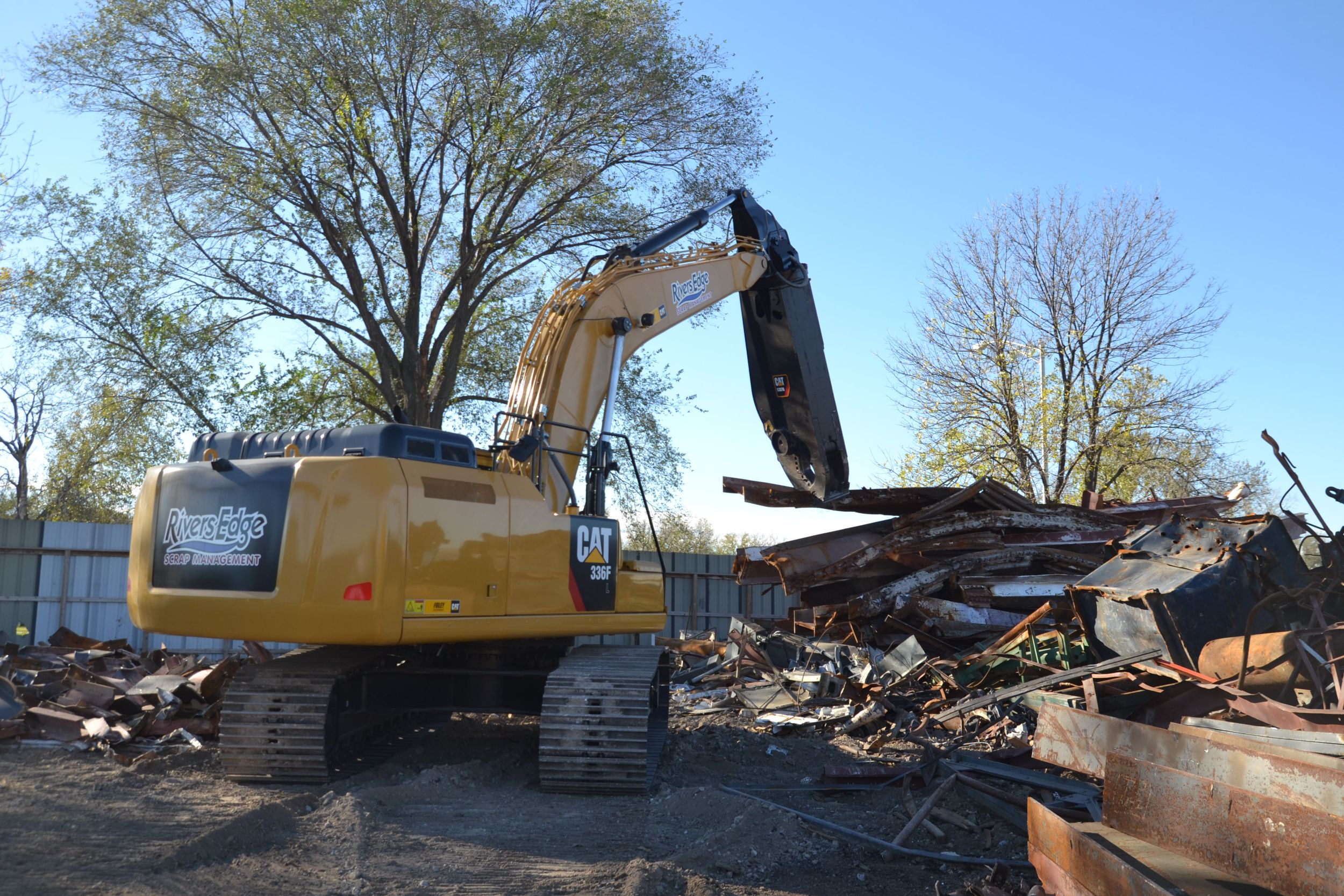 U.S Recycler Boosts Daily Productivity Using New Cat Scrap Shear | Cat ... U.S Recycler Boosts Daily Productivity Using New Cat Scrap Shear | Cat ...