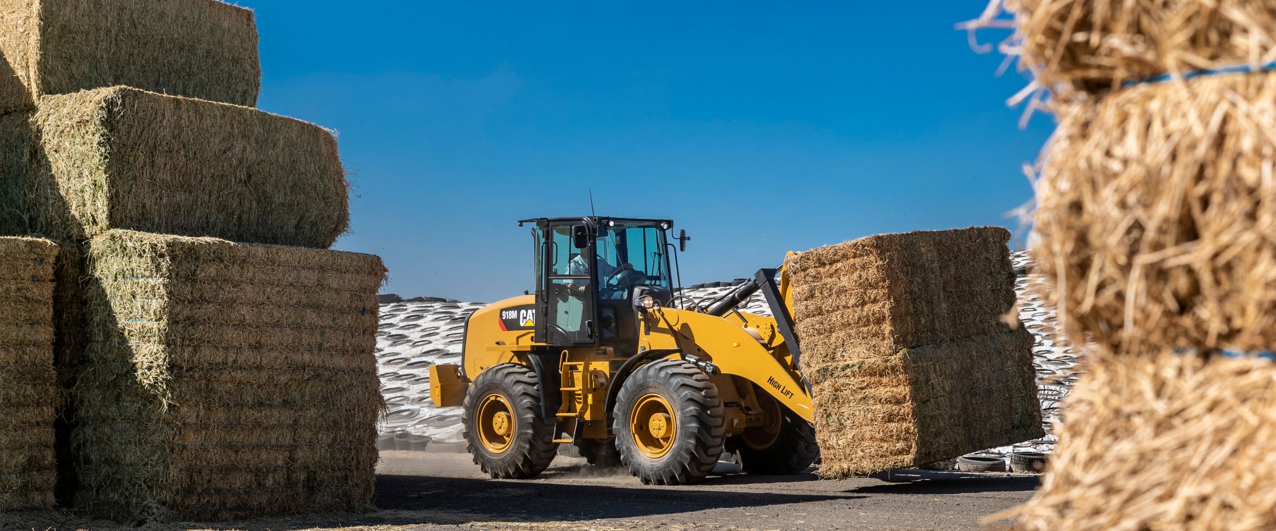 Cat 918M Compact Wheel Loader | Cat | Caterpillar