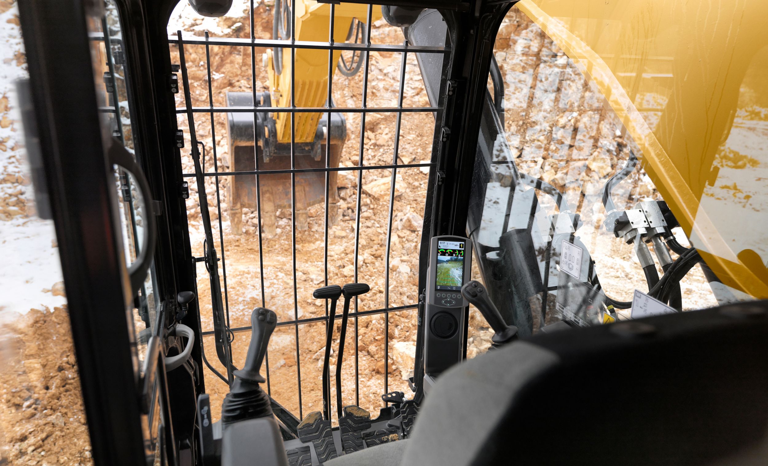 Cat | 390F L | Caterpillar