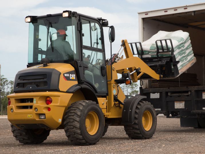 Cat | Compact Wheel Loaders | Mini Wheel Loaders | Caterpillar