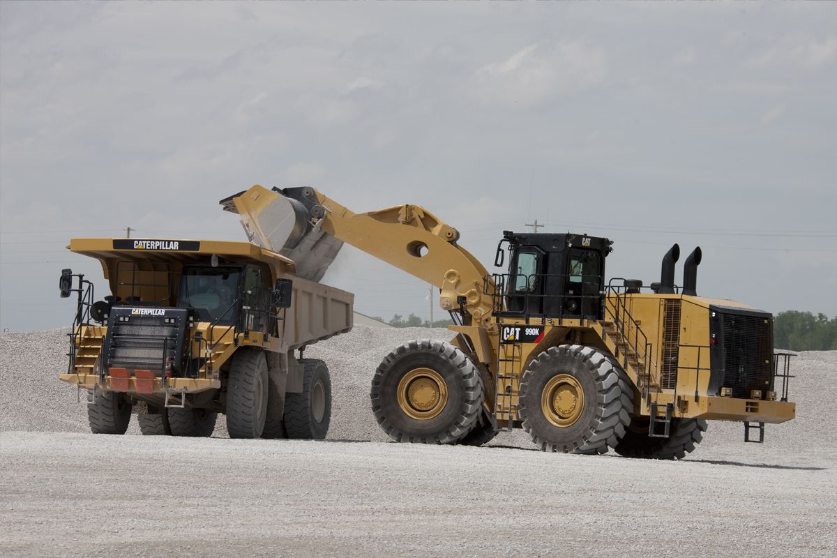 Caterpillar Dump Truck 777