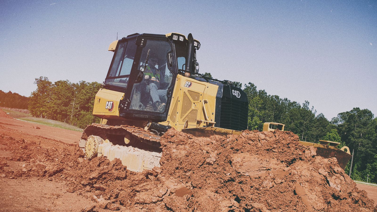 Cat® Small Dozer Choices | Cat | Caterpillar