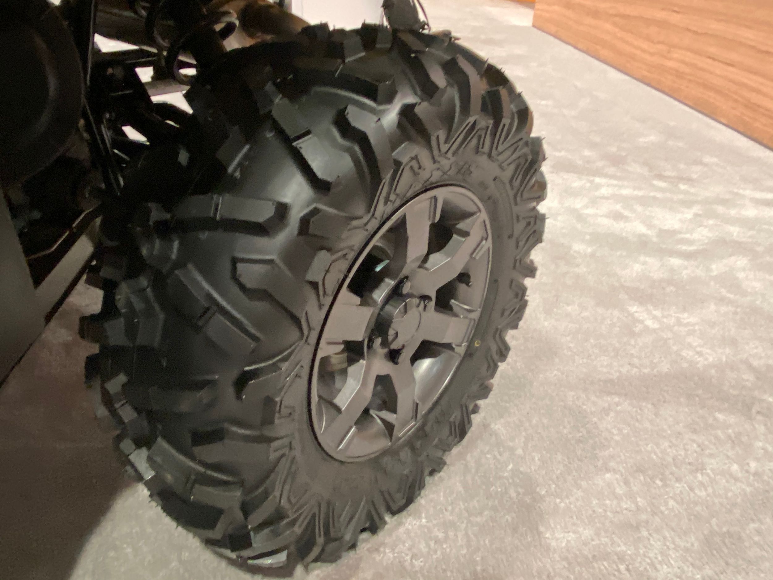 Cat Kit, 27" Tires, Aluminum Rims and Steel Bumper Tires | Caterpillar